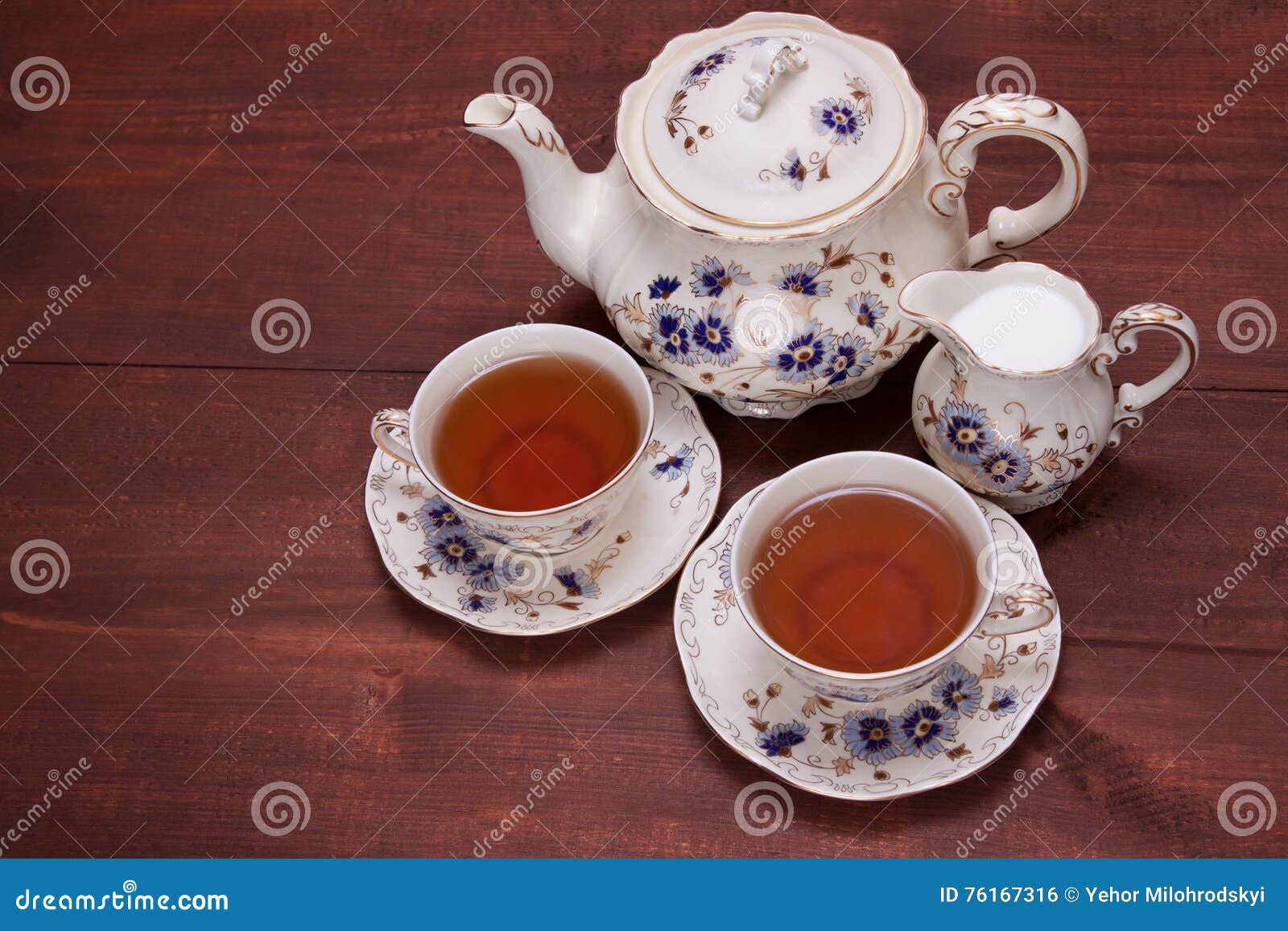 Retro tea set stock photo. Image of drink, retro, green - 76167316