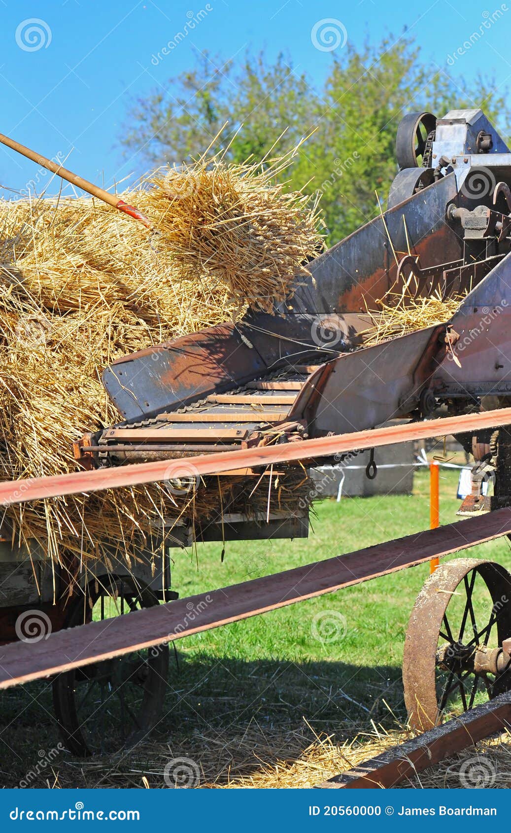 Retro Thrasher stock photo. Image of corn, wheels, wheat - 20560000