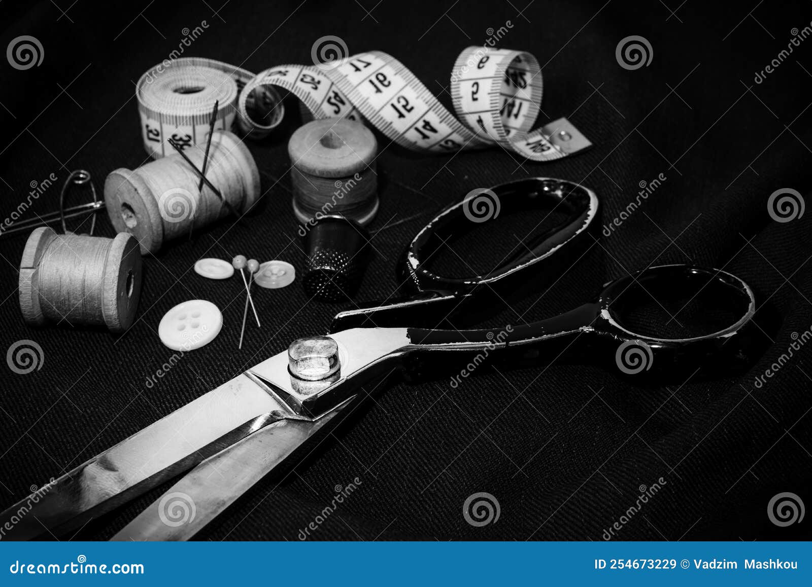 Retro Tools for Cutting and Sewing. Needle with Thread, Thimble, Sewing ...