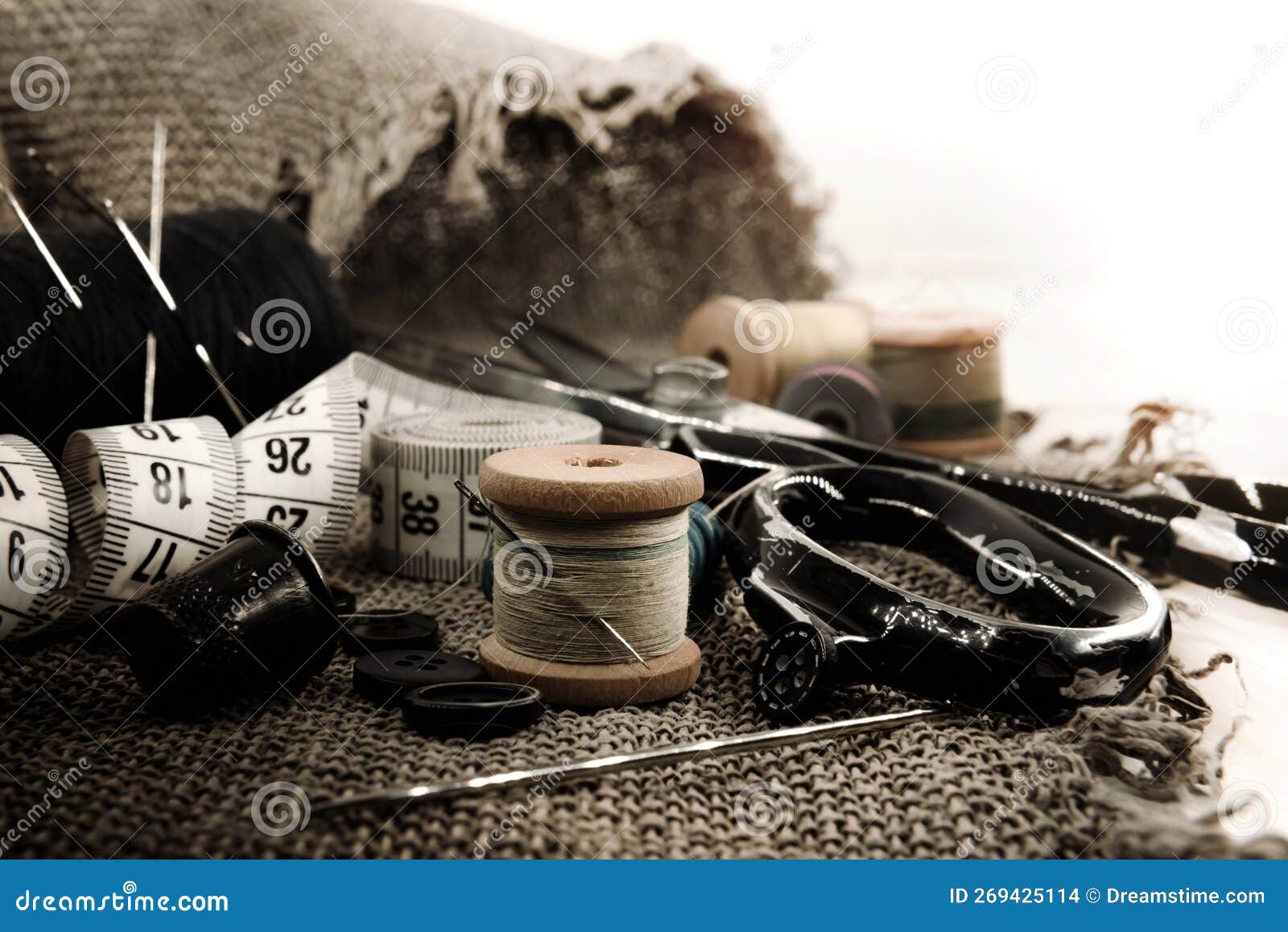 Retro Tools for Cutting and Sewing. Needle with Thread, Thimble, Sewing ...