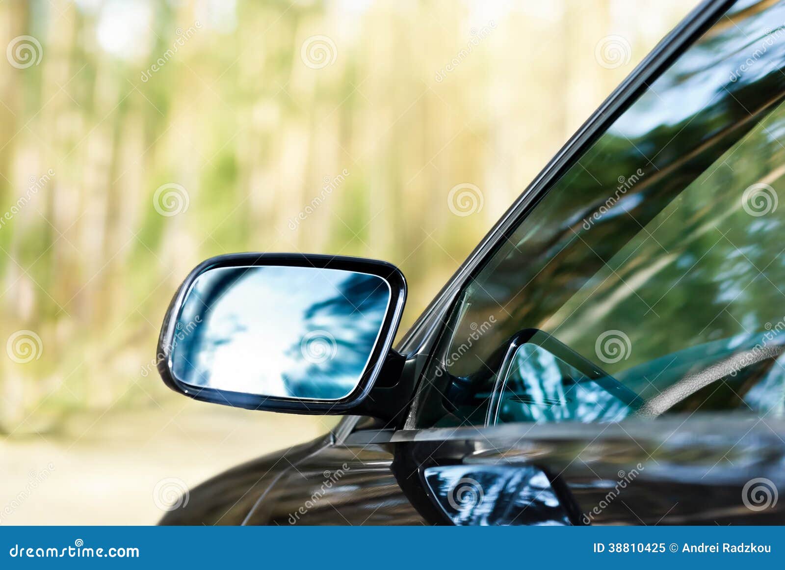 Retrovisor del coche imagen de archivo. Imagen de movimiento - 38810425