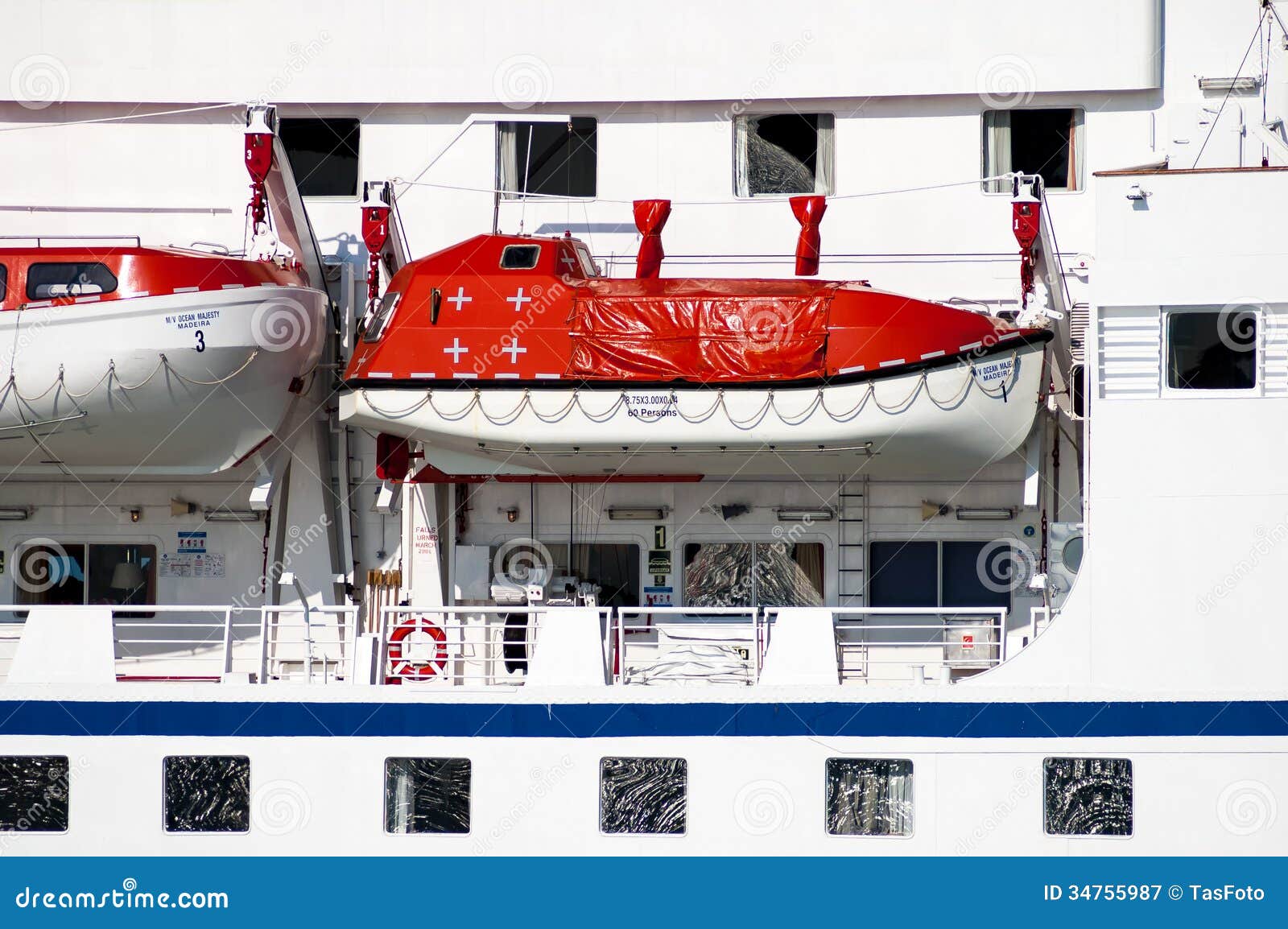 Rettungsboot Des Kreuzschiffs Redaktionelles Stockfotografie - Bild von ...