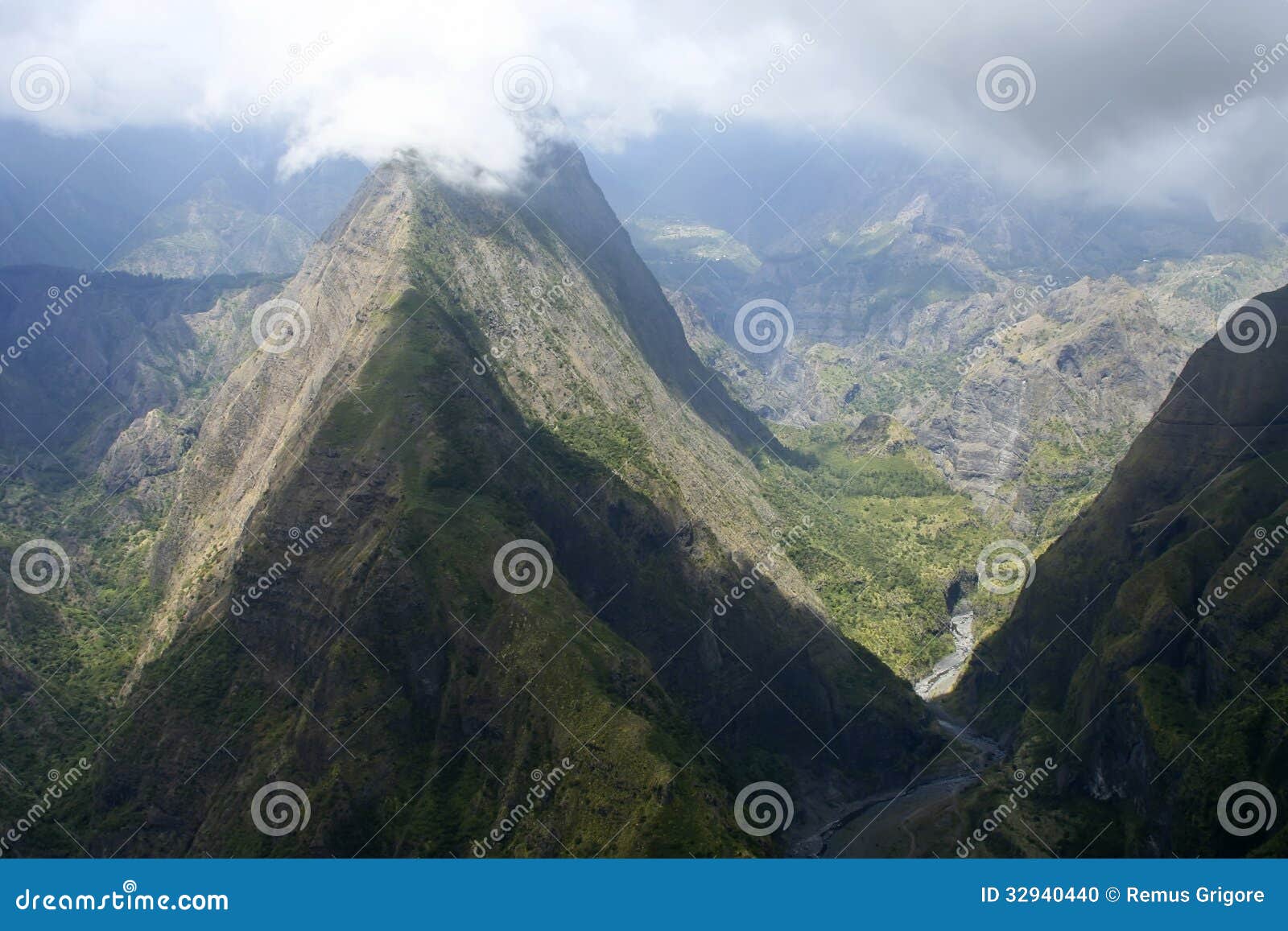 Reunion island stock photo. Image of mountains, river - 32940440