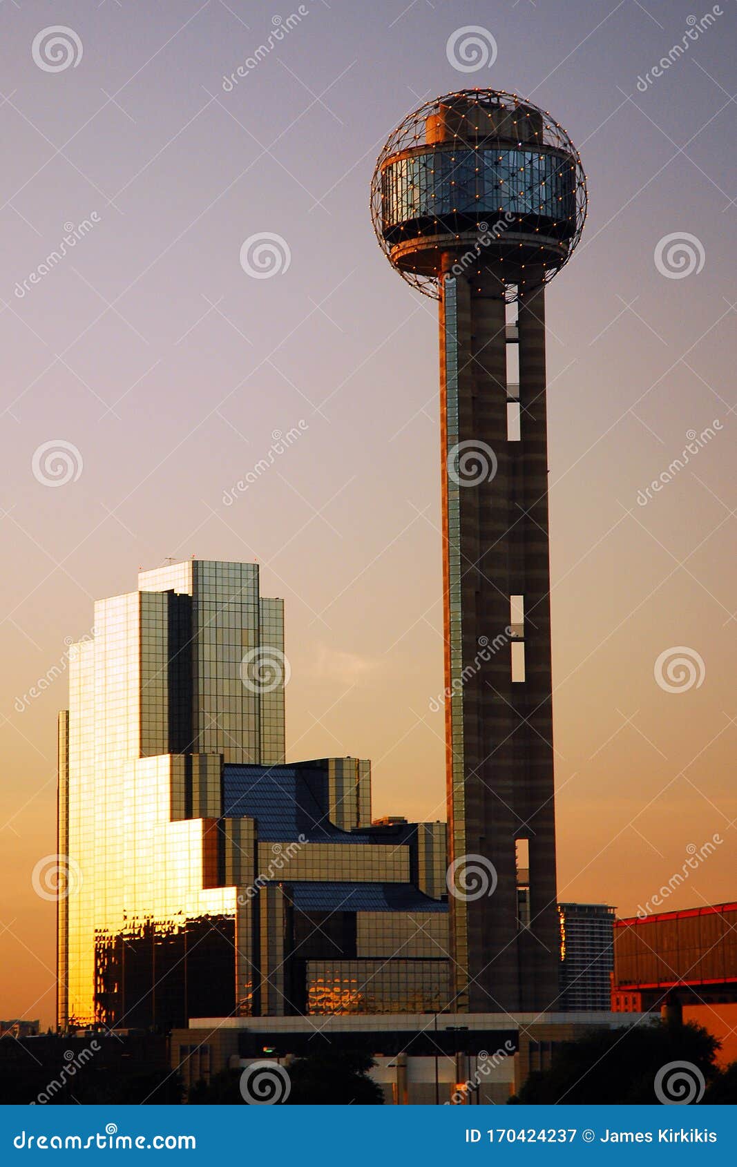 Reunion Tower at Sunset, Dallas Editorial Photography - Image of ...