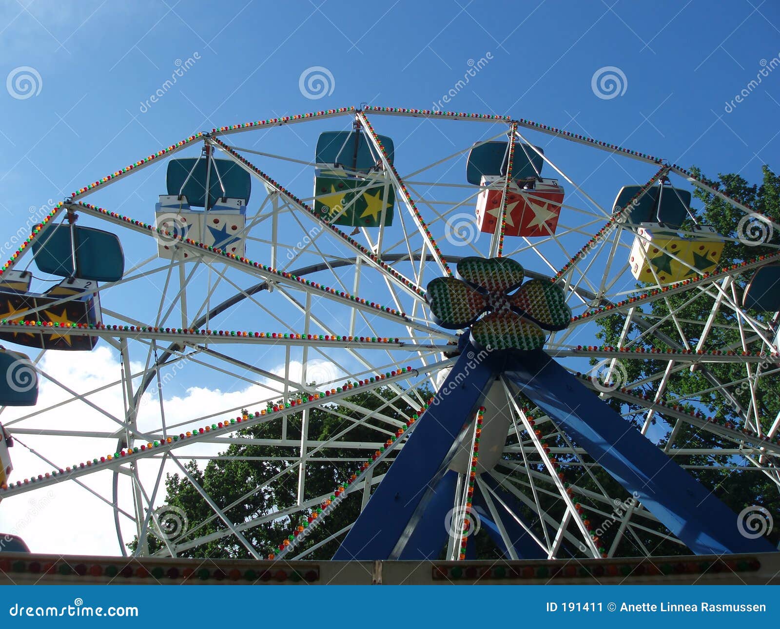 Reuzenrad stock afbeelding. Image of roteer, rotatie, kermis - 191411
