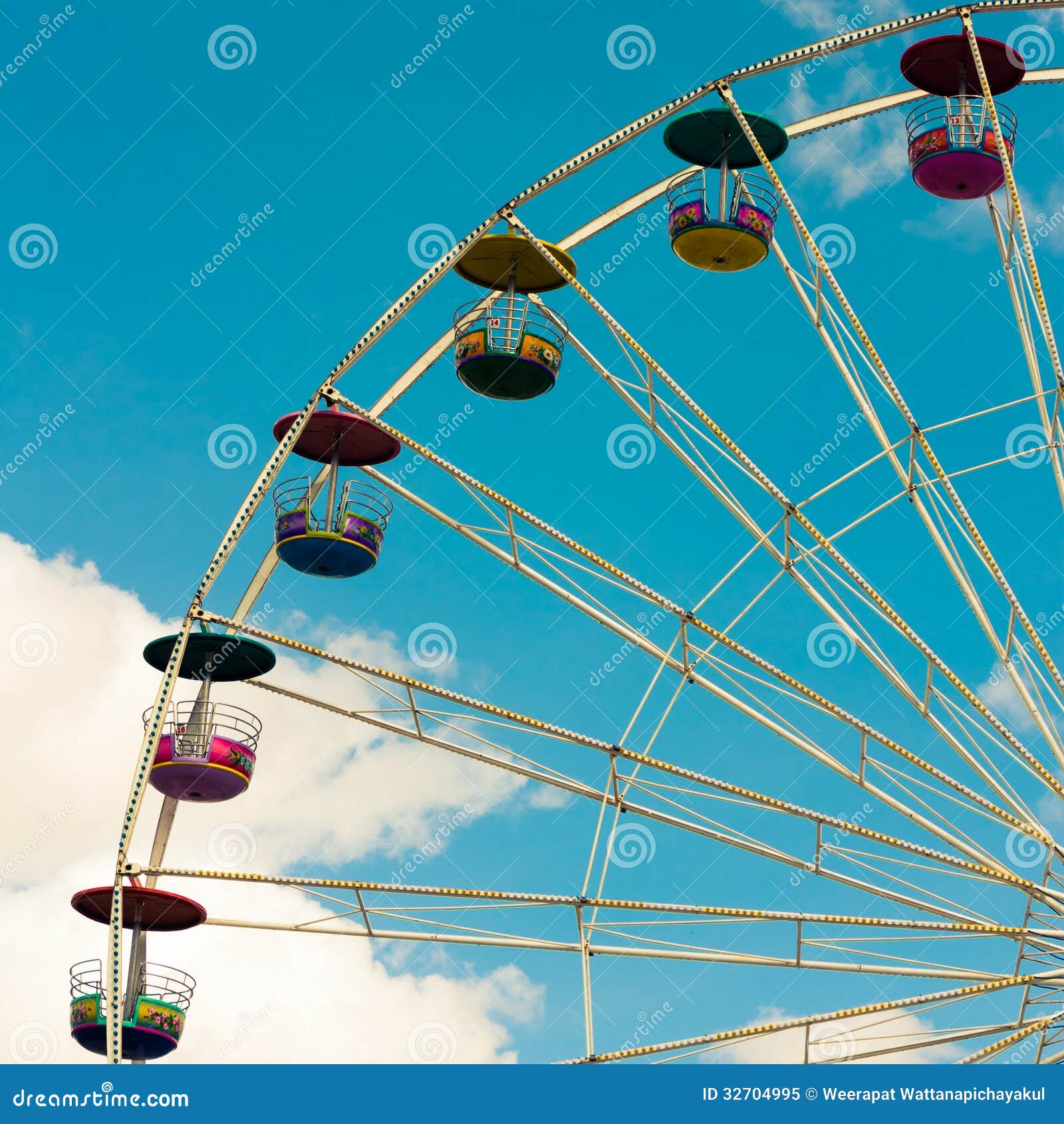 Reuzenrad stock afbeelding. Image of kleurrijk, hoog - 32704995