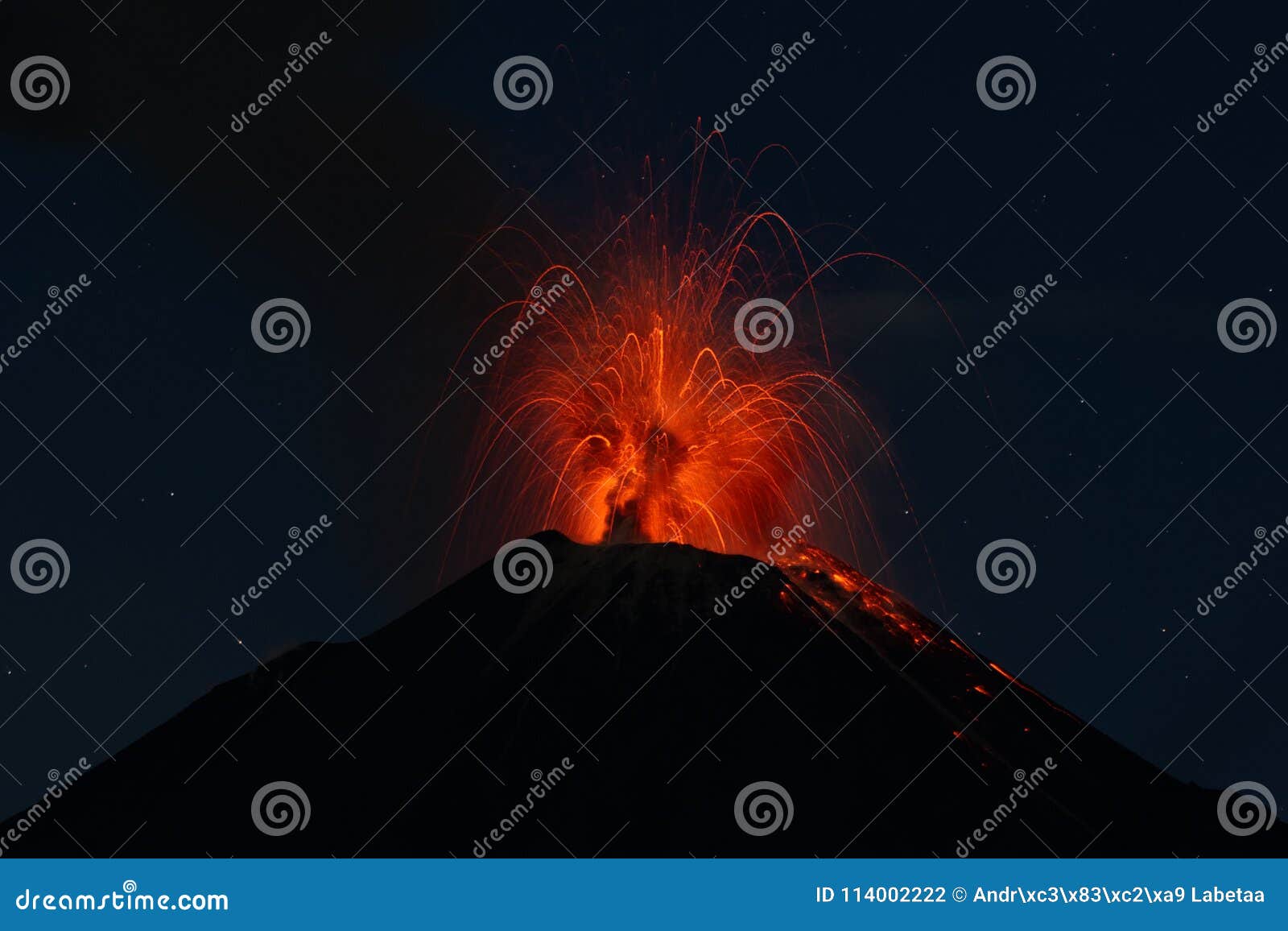 Reventador Volcano Eruption, Ecuador Stock Photo - Image of mountain ...