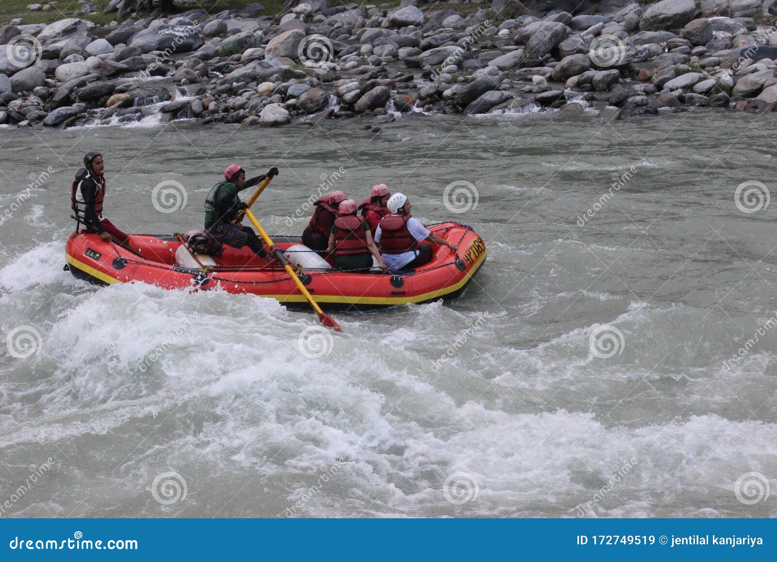 Rever rafting in manali editorial stock image. Image of childwater ...