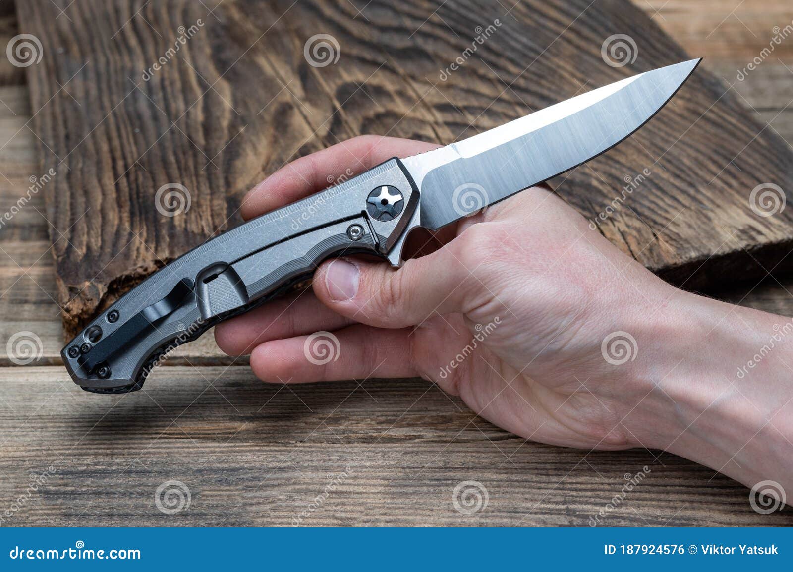Reverse Strono Knife in the Hand. Hold the Knife in Your Hand. Aluminum ...