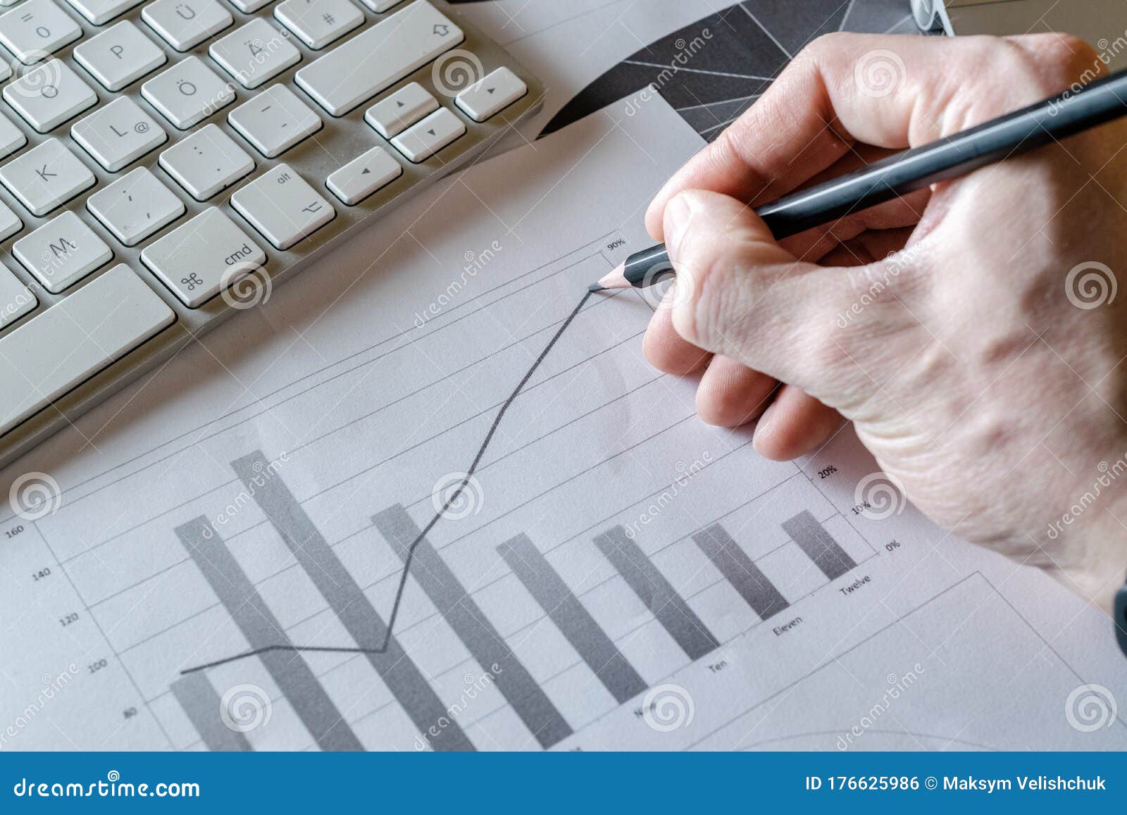 14,397 Paperwork Charts Stock Photos - Free & Royalty-Free Stock Photos ...