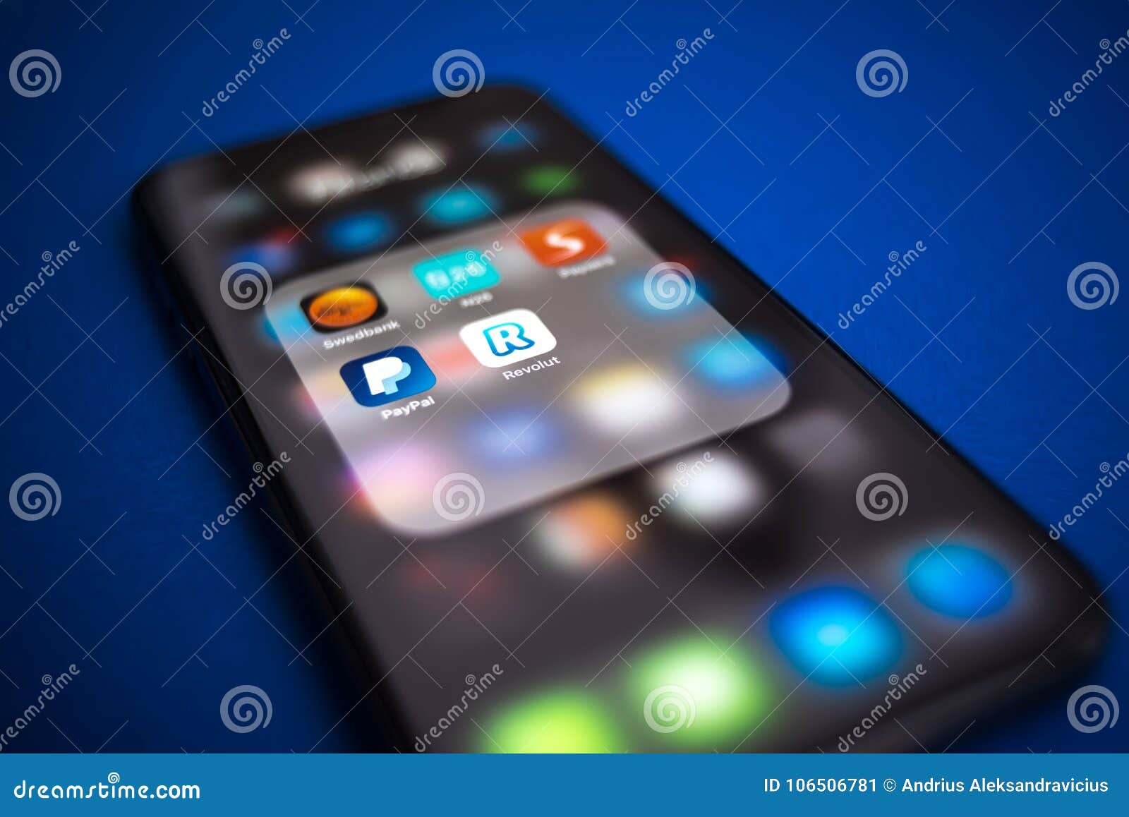 Revolut APP-Logo redaktionelles foto. Bild von elektronisch - 106506781