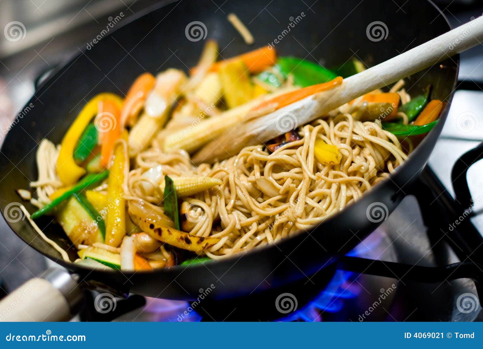 Revolver-fría #4 imagen de archivo. Imagen de sweetcorn - 4069021