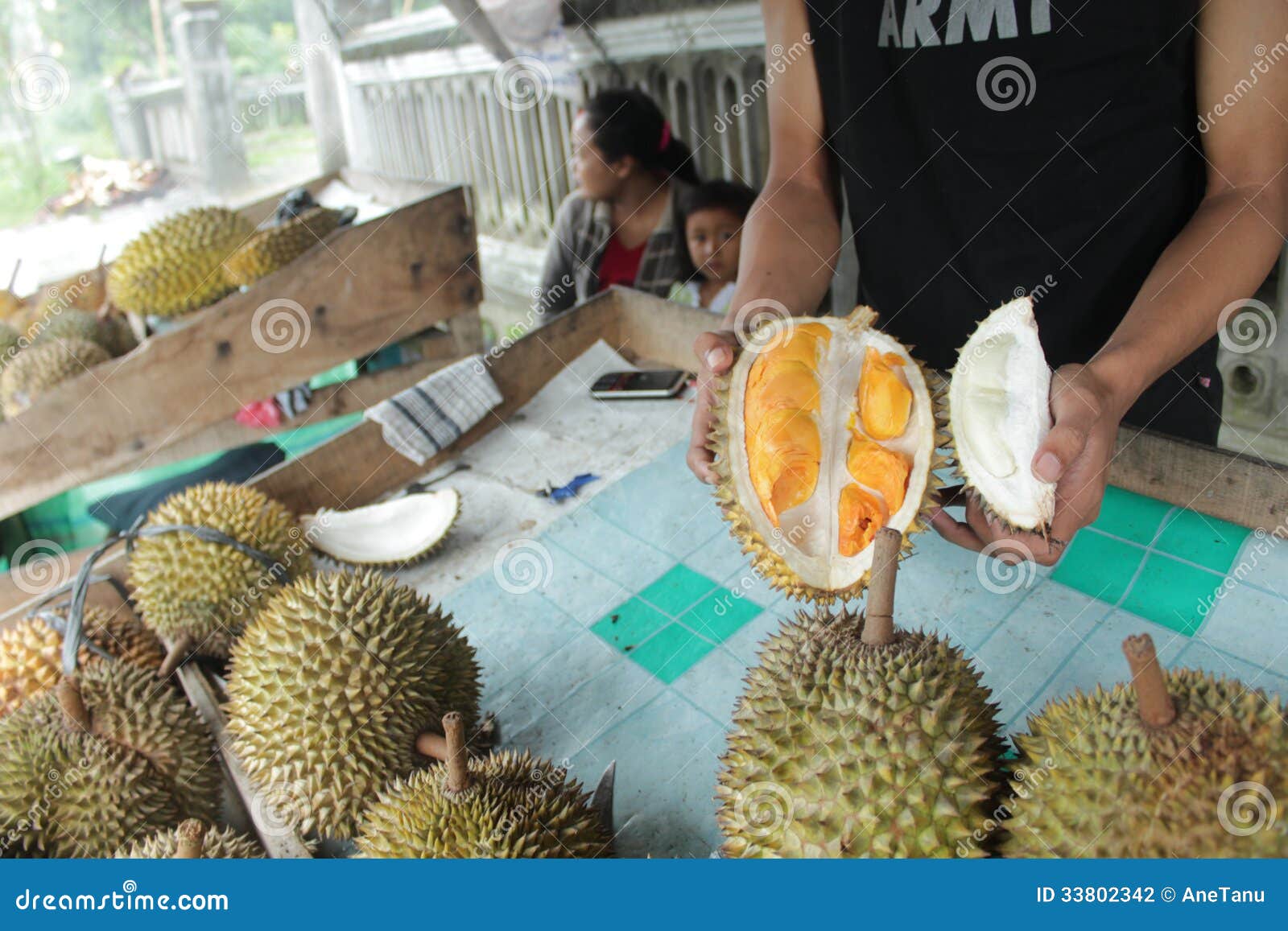 Rey de la fruta fotografía editorial. Imagen de central - 33802342