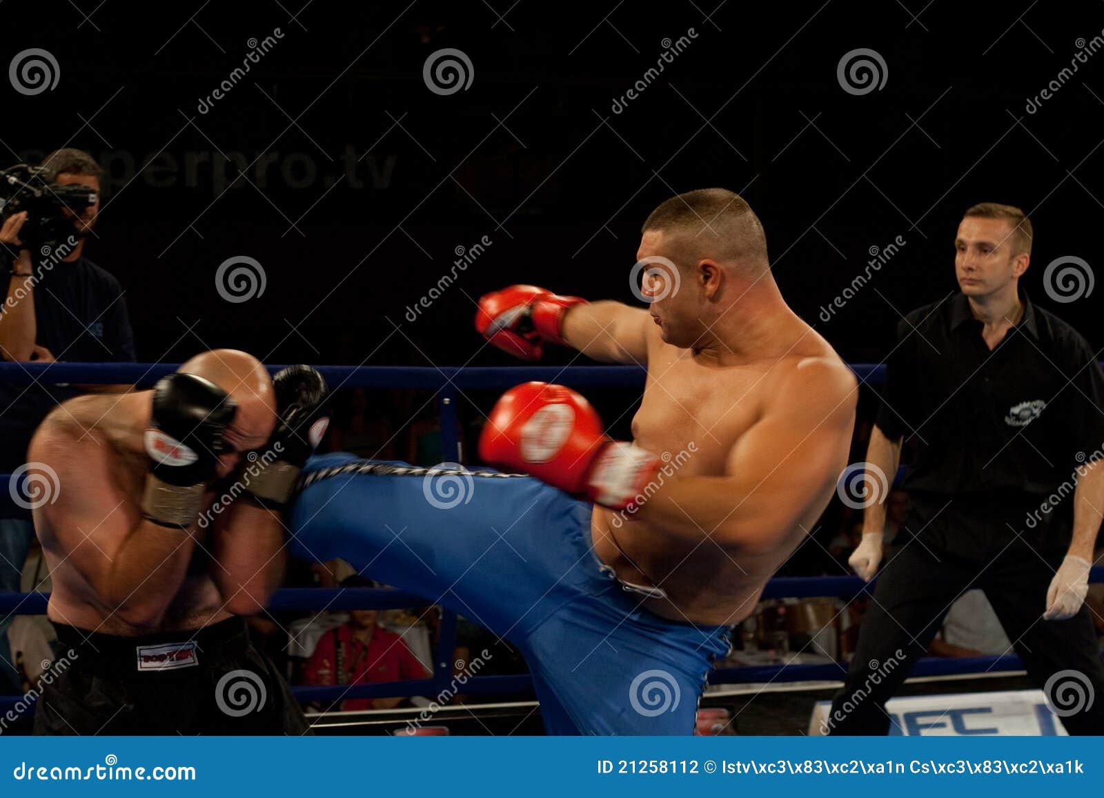 RFC kick box championship editorial photography. Image of defend - 21258112