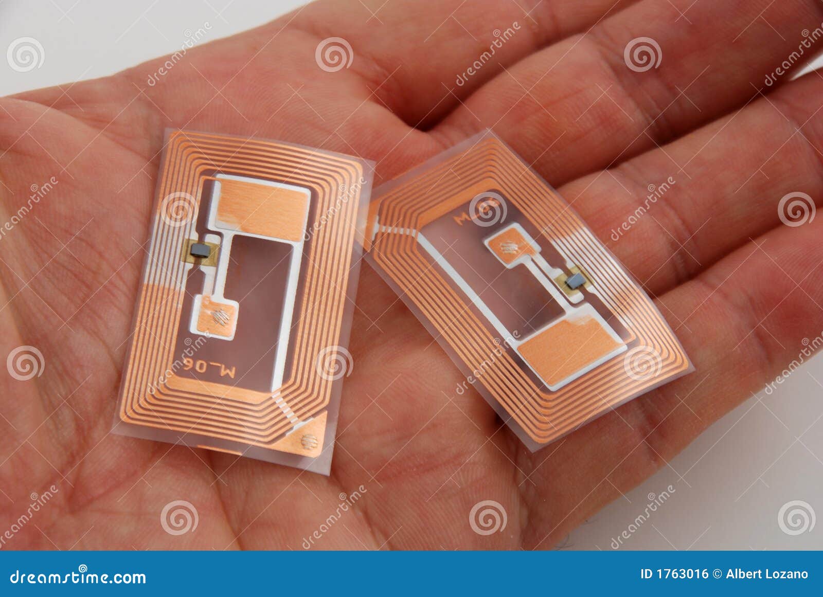 RFID Marken stockfoto. Bild von transponder, leser, code - 1763016