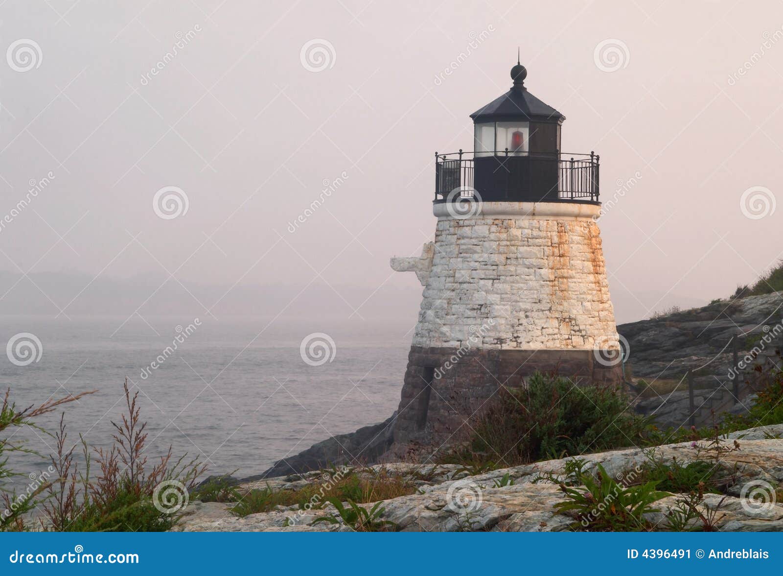 Rhode Island Lighthouse stock image. Image of light, hill - 4396491