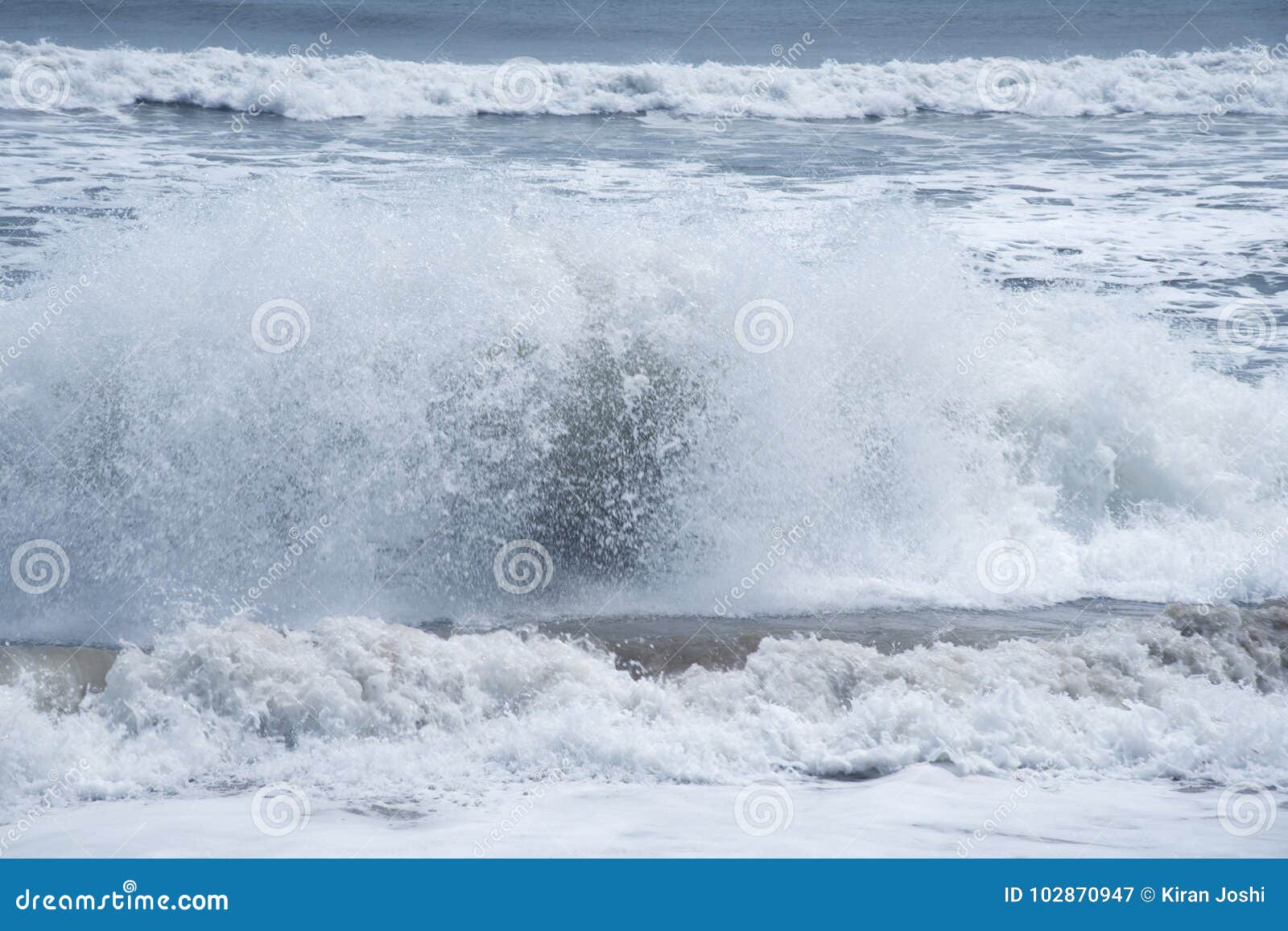 Rhythm of Ocean waves stock image. Image of lowtide - 102870947