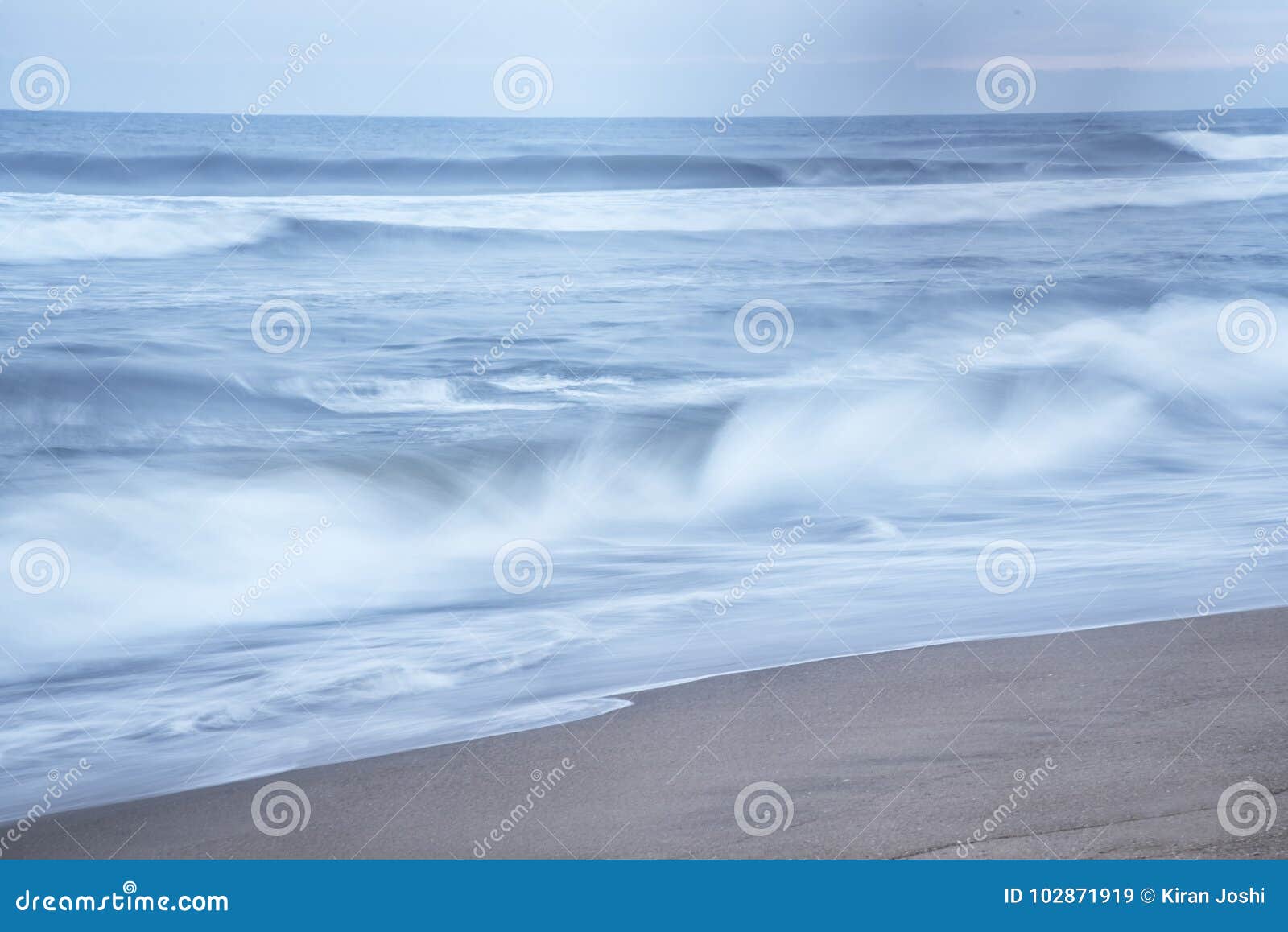 Rhythm of Ocean waves stock image. Image of lowtide - 102871919