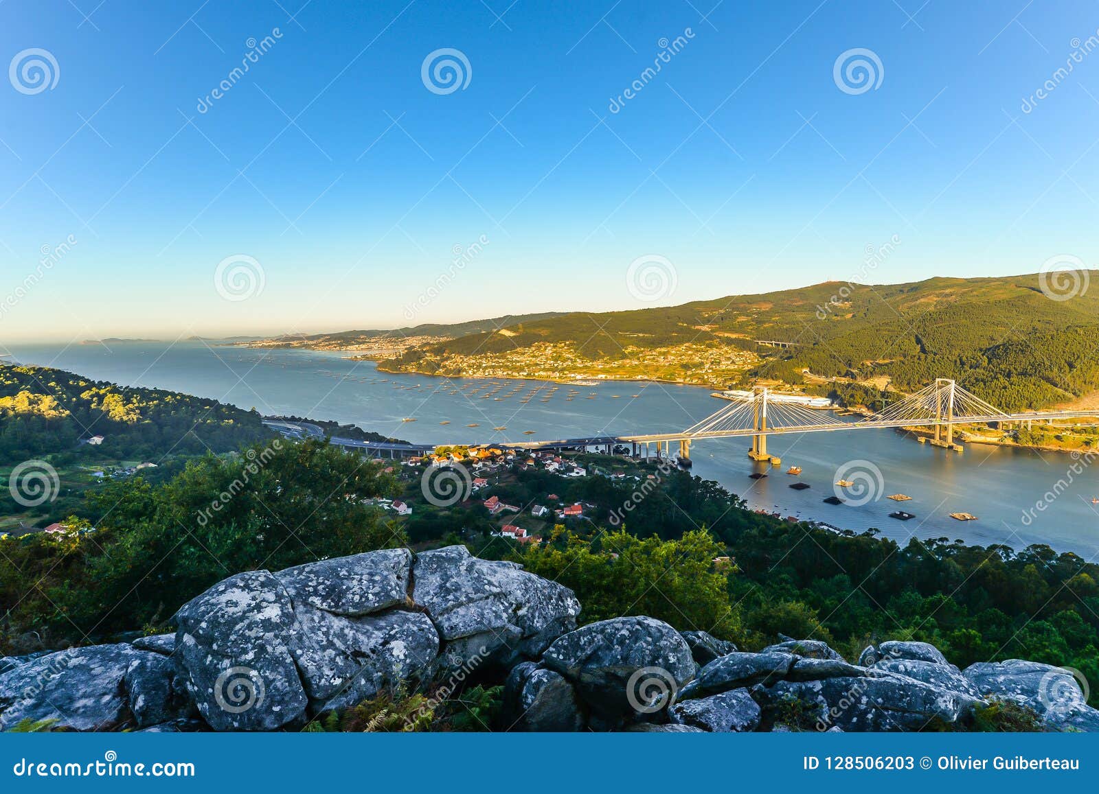 Ria de Vigo - Rande image stock. Image du panorama, horizon - 128506203