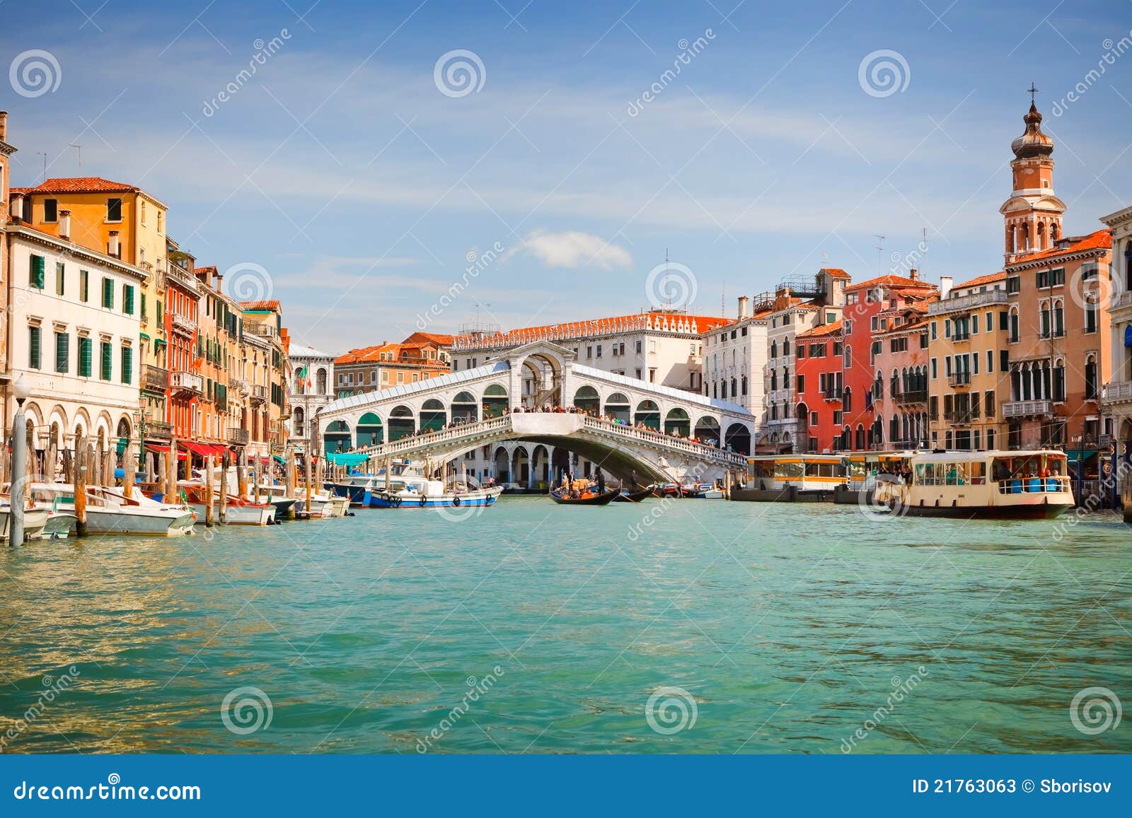 Rialto Bridge Over Grand Canal in Venice Stock Image - Image of ...
