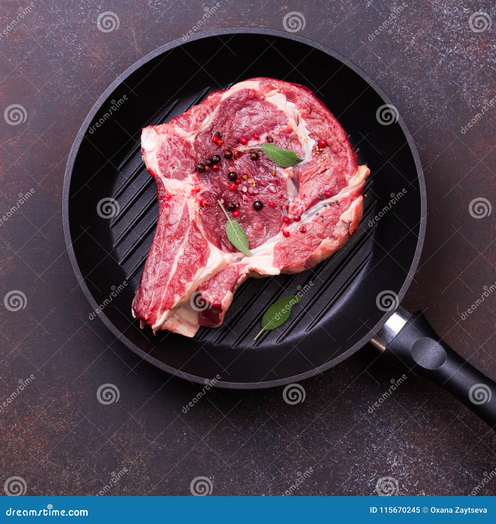 Rib Eye Steak imagen de archivo. Imagen de costilla - 115670245