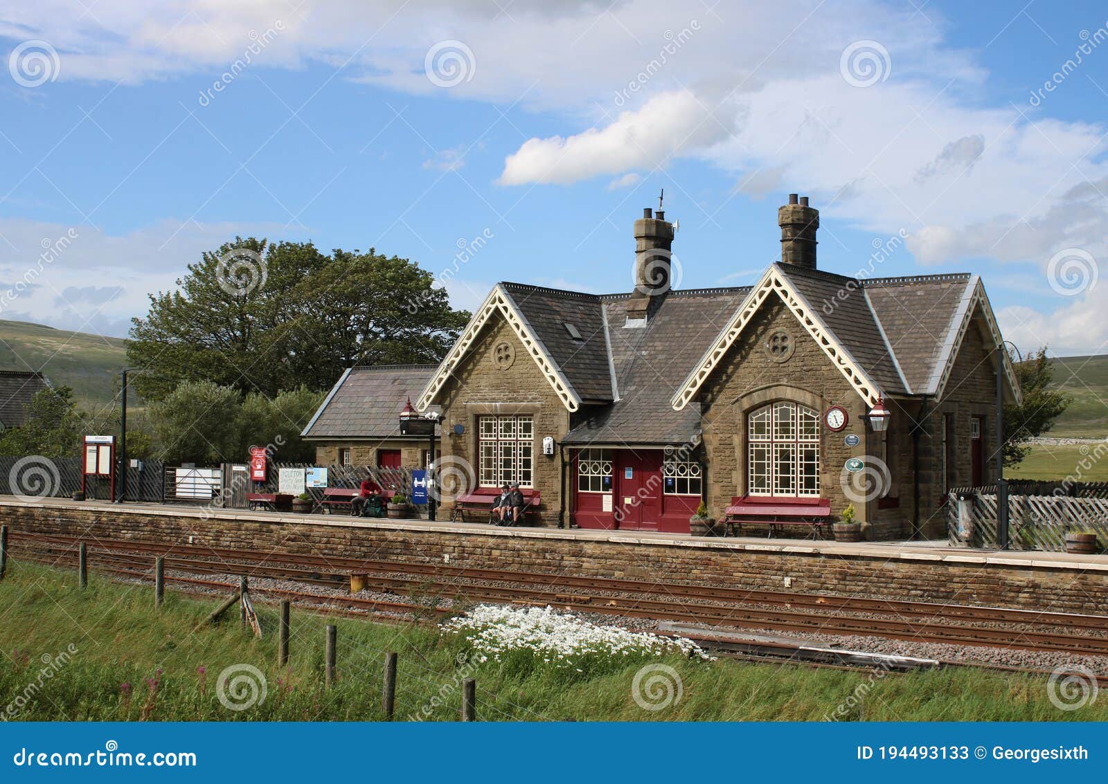 Ribblehead Station, Settle To Carlisle Railway Editorial Stock Photo ...