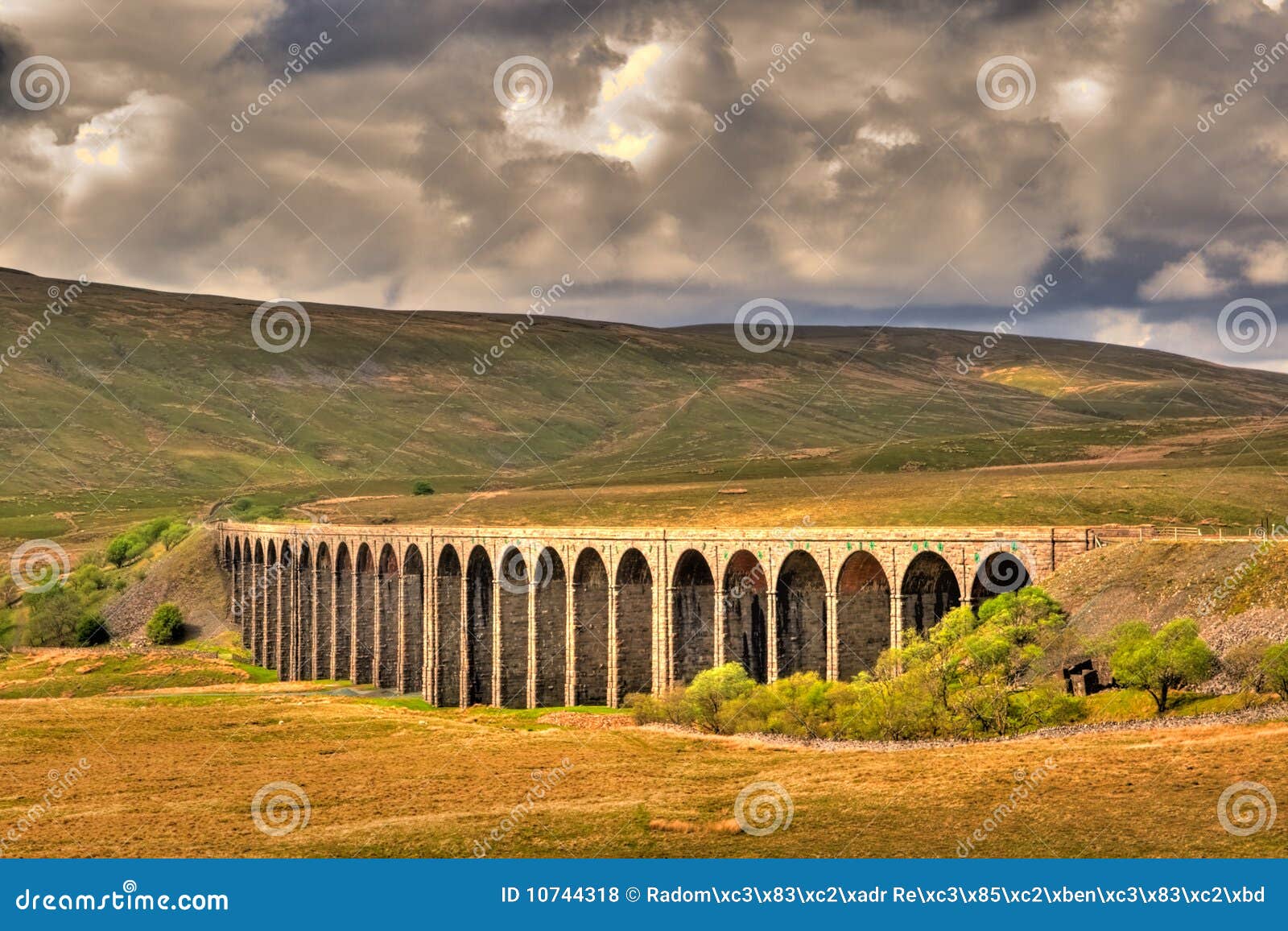 Ribblehead Viaduct stock photo. Image of dale, yorkshire - 10744318