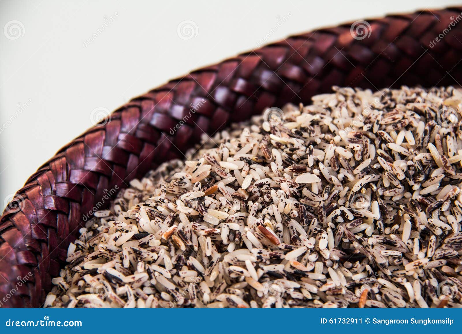 Rice, brown rice, red rice stock image. Image of plant - 61732911