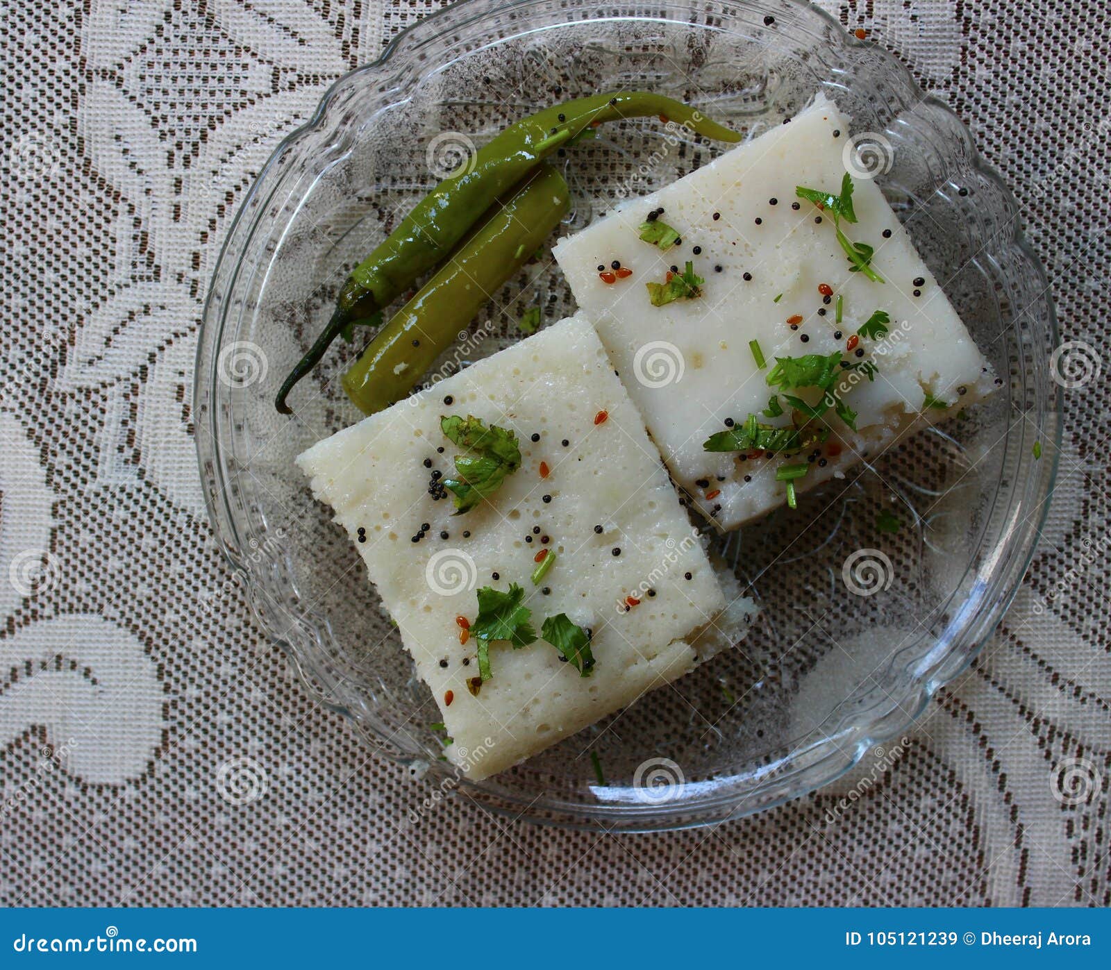 Rice dhokla on a plate stock image. Image of coriander - 105121239