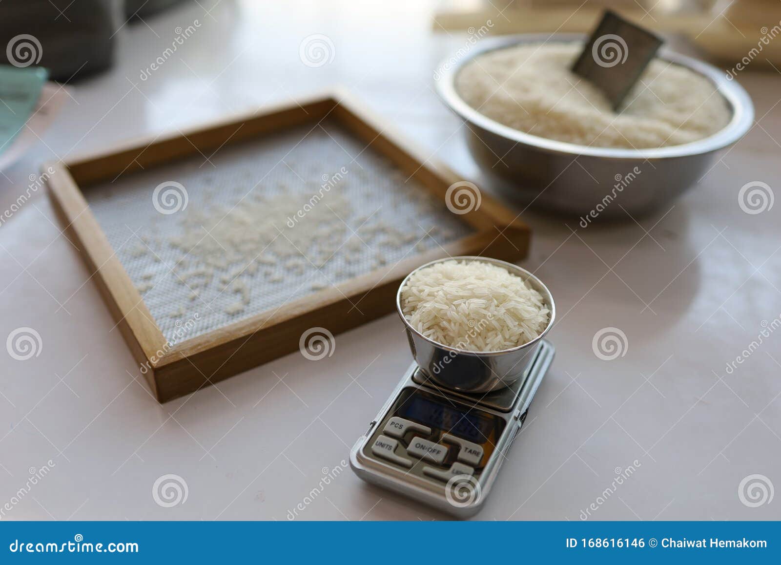 Rice in the Enamelware and Equipment for Rice Quality Inspection for ...