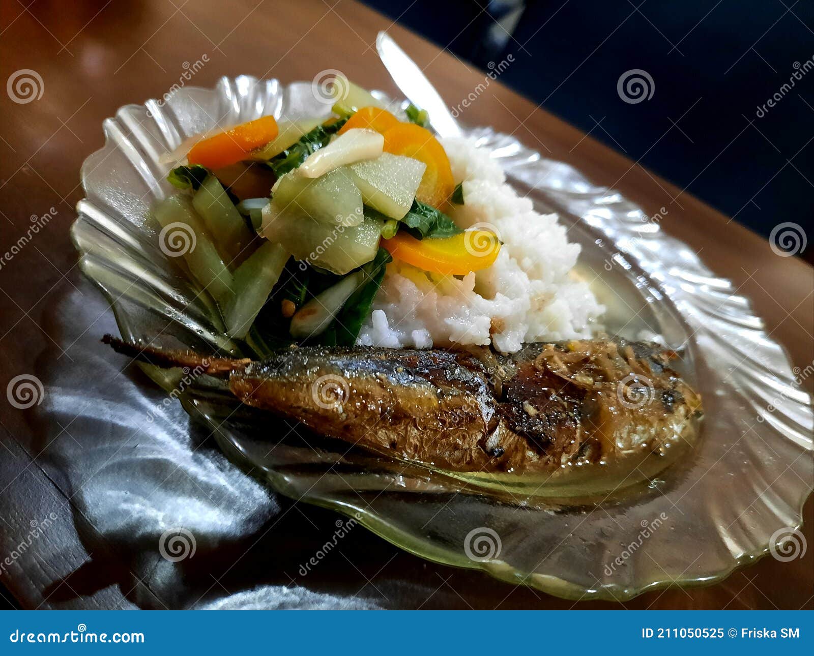 RICE with FRESH VAGETABLES and FRIED FISH Stock Image - Image of food ...