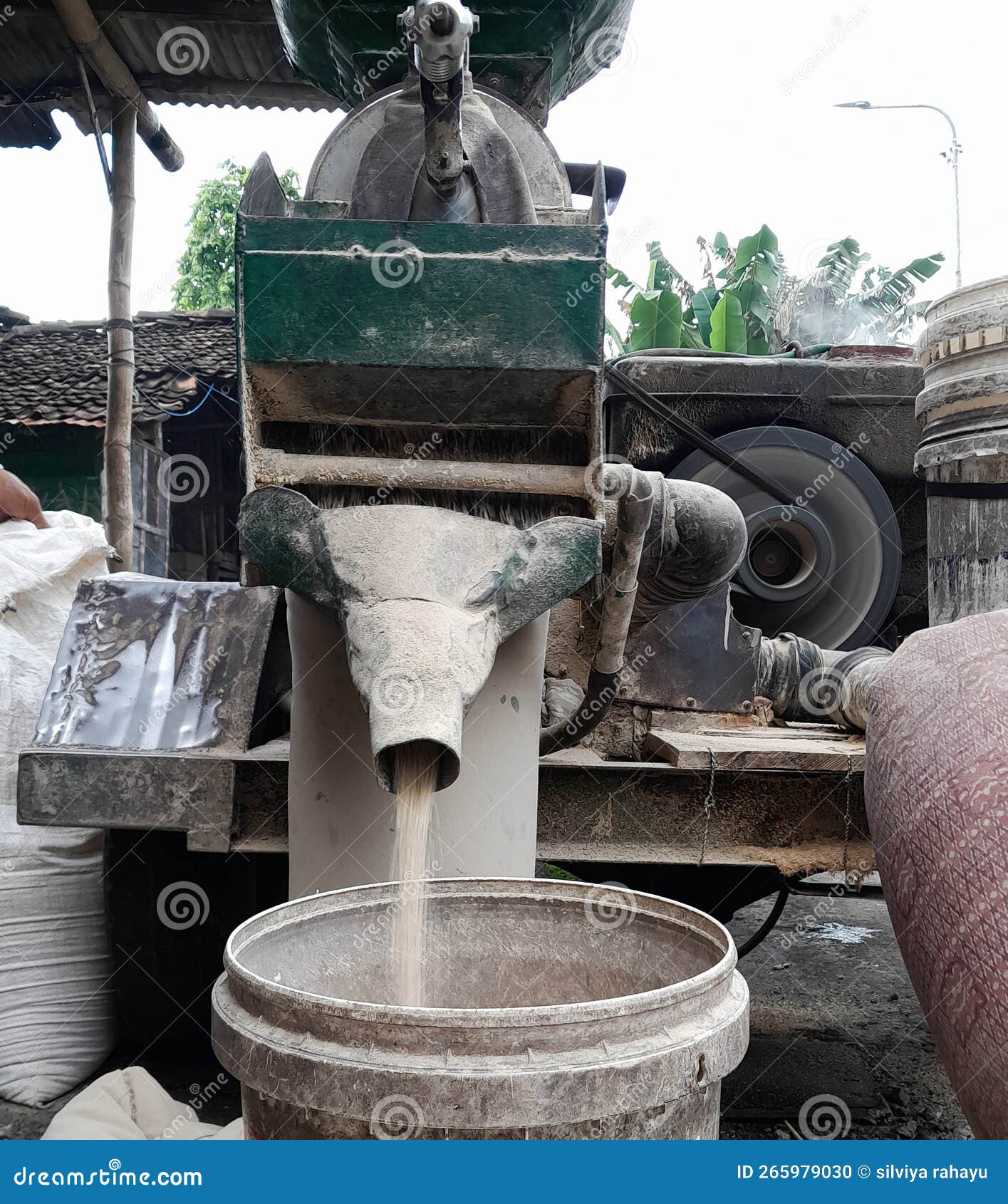 Rice Milling Machine, Mobile Rice Huller Services Stock Photo - Image ...