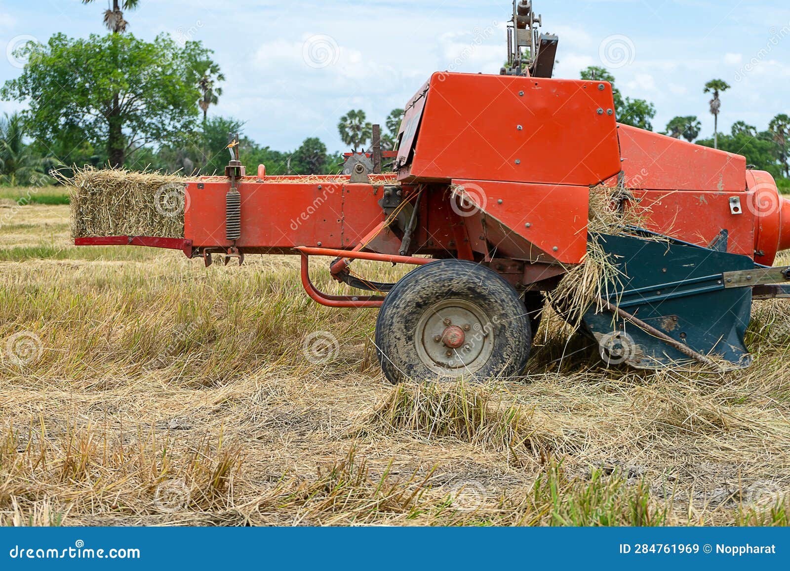 Rice straw machine stock image. Image of countryside - 284761969