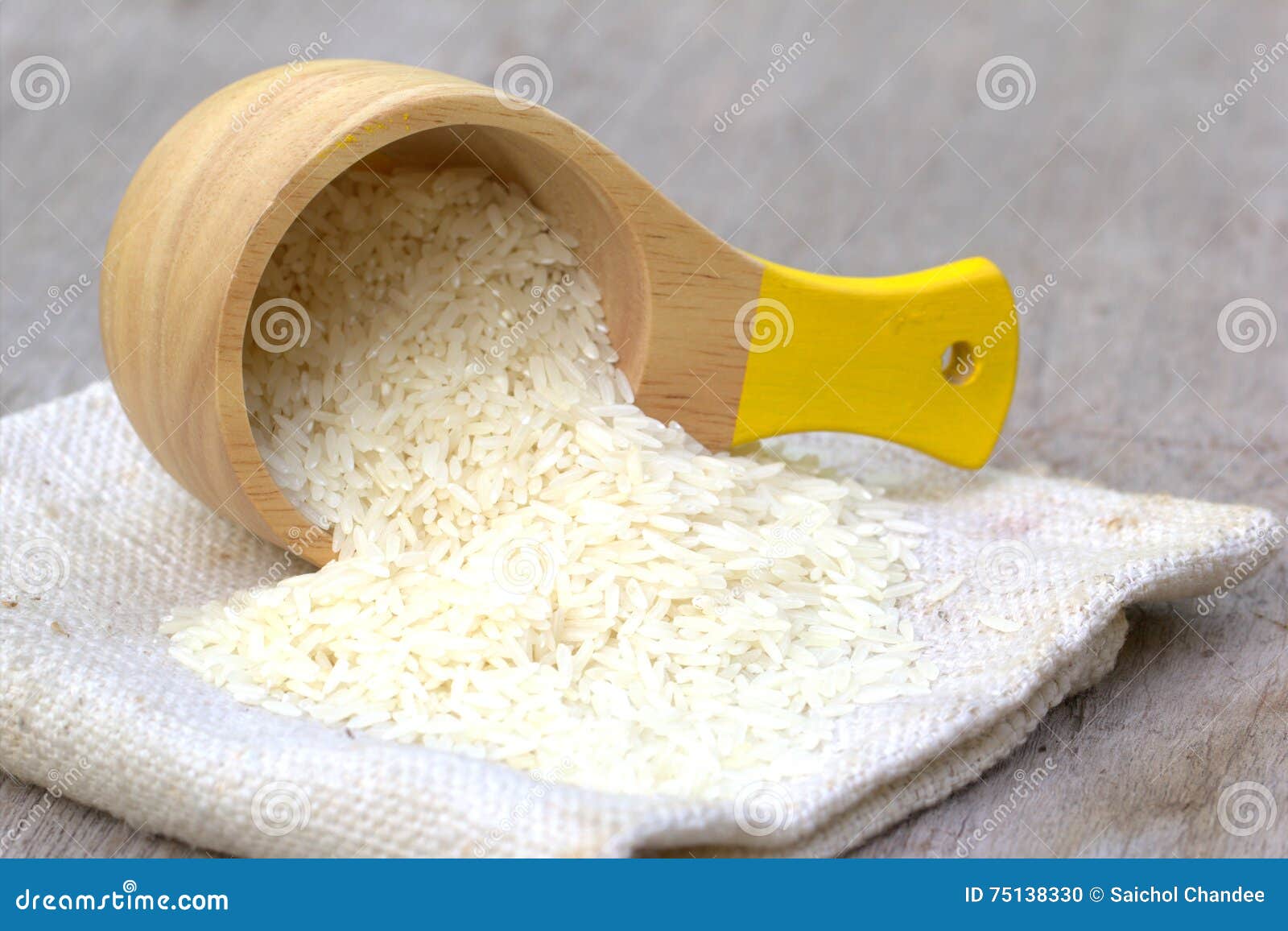 Rice in wood container stock photo. Image of rice, wood - 75138330
