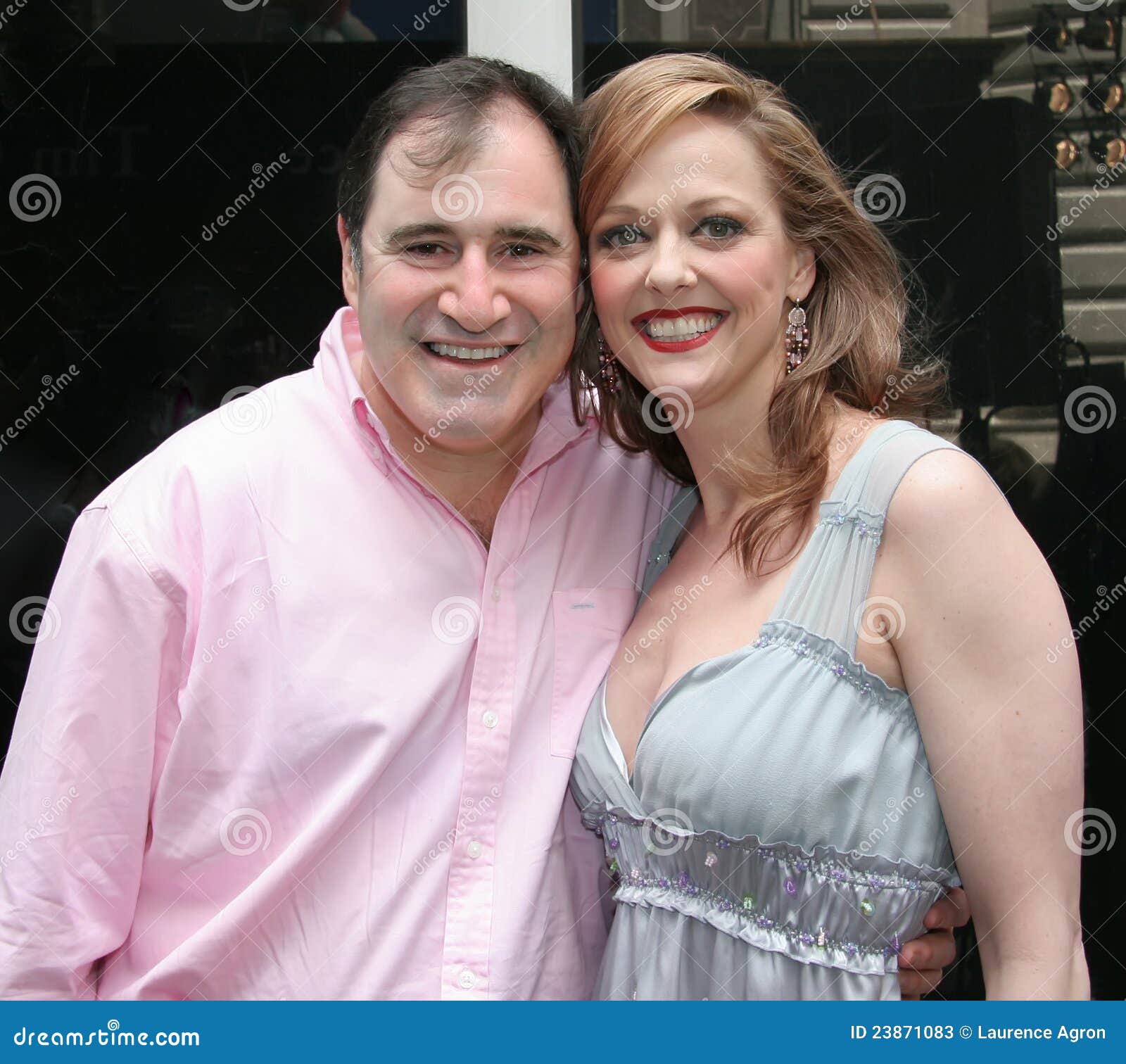 Richard-Art Und Angie Schworer Redaktionelles Stockfoto - Bild von ...