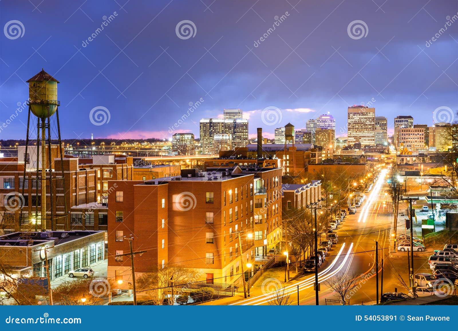 Richmond, Virginia Skyline imagen de archivo. Imagen de riqueza - 54053891