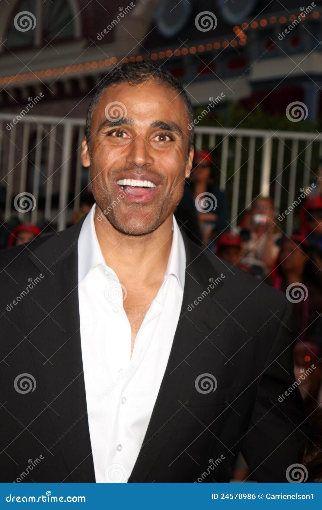 Rick Fox editorial photo. Image of tides, premiere, disneyland - 24570986