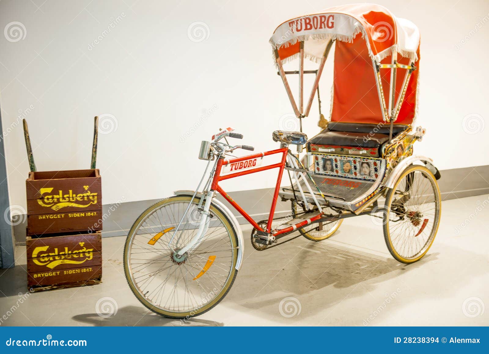 Rickshaw bicycle editorial stock image. Image of danmark - 28238394