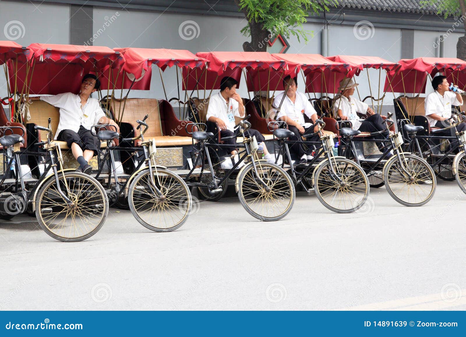 Rickshaw drivers editorial stock image. Image of jinricksha - 14891639