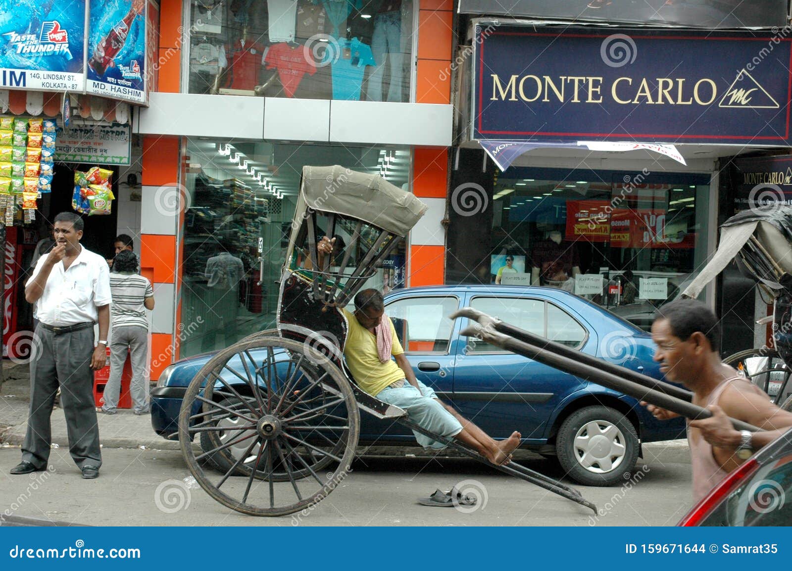 A Rickshaw Puller of Kolkata Editorial Stock Image - Image of rickshaw ...
