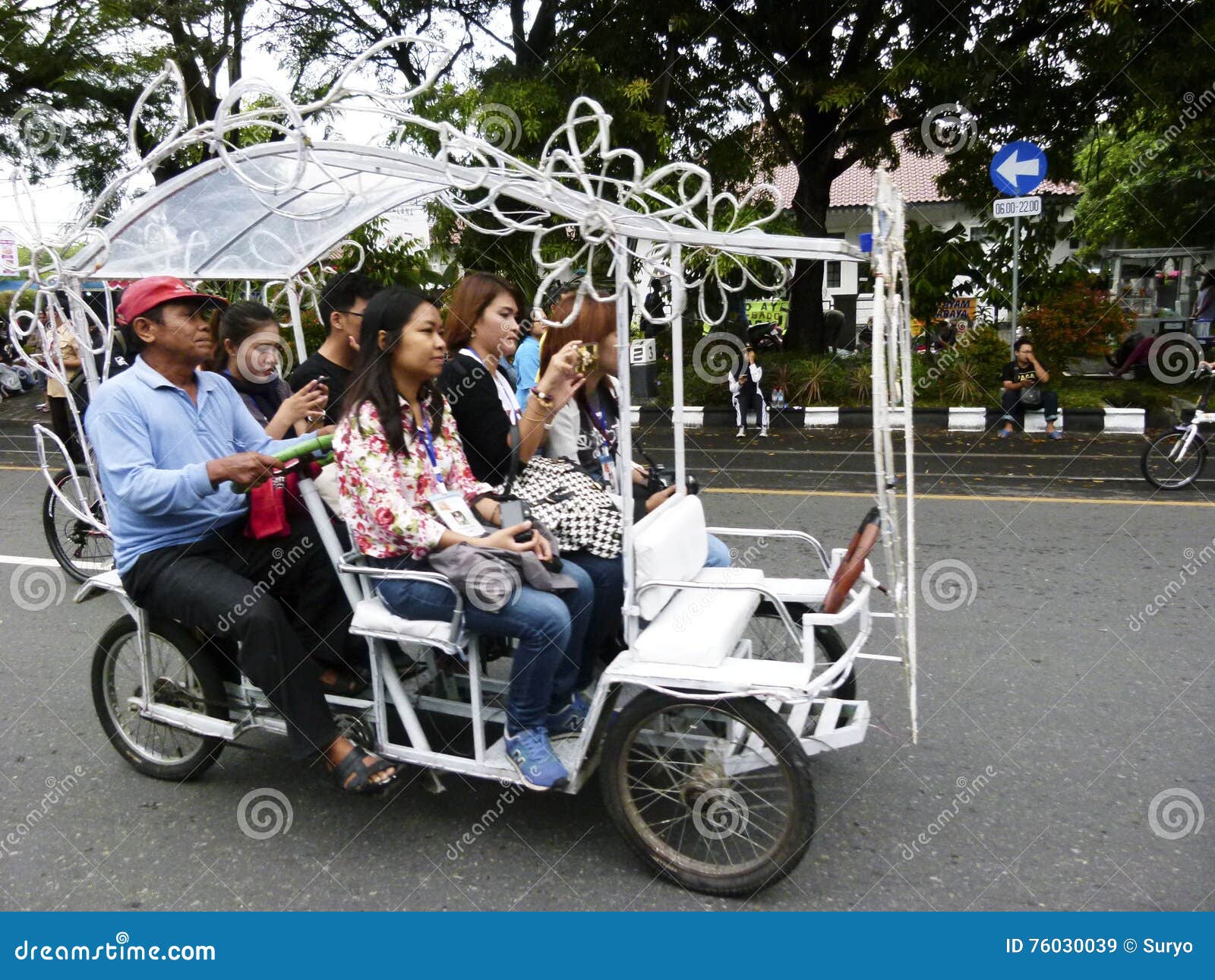 Rickshaw editorial stock image. Image of city, indonesia - 76030039