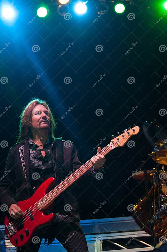 Ricky Phillips editorial photo. Image of phillips, casino - 26500706