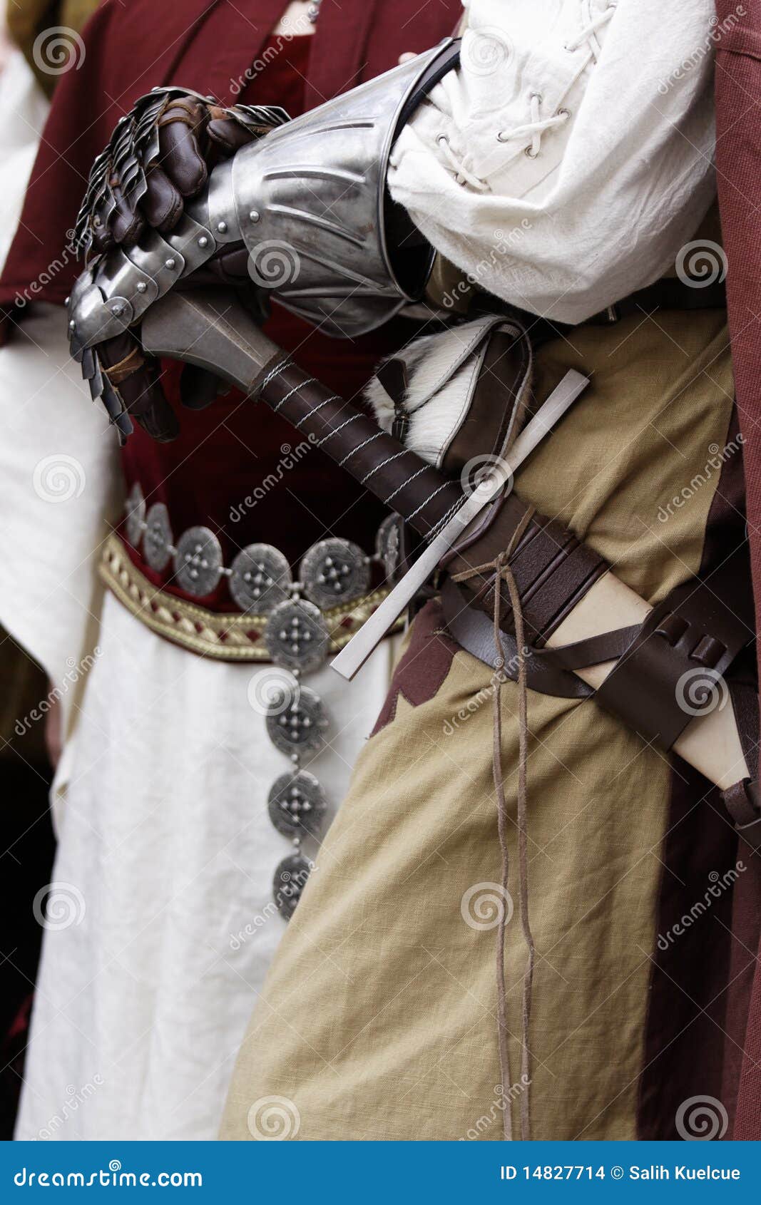 Riddare arkivfoto. Bild av ädelhet, medeltida, tenn, flagga - 14827714