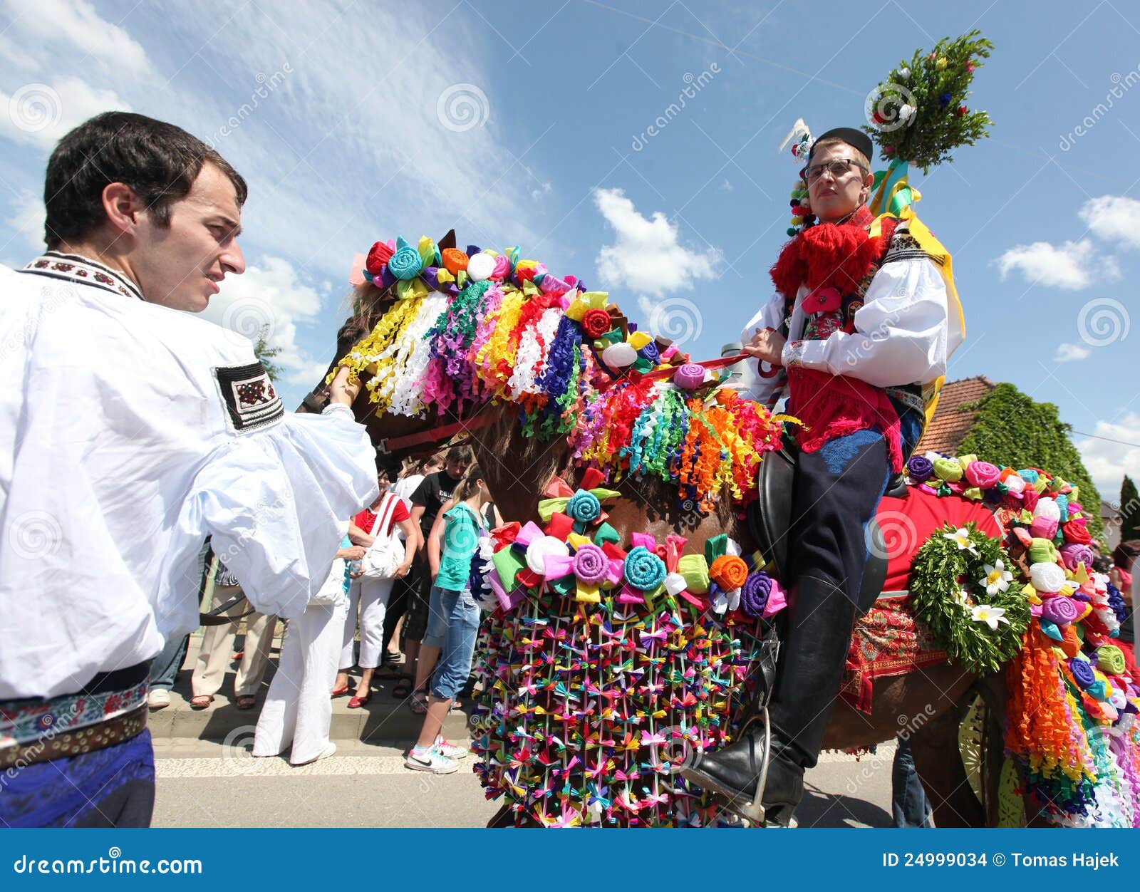 Ride of kings editorial stock image. Image of horses - 24999034