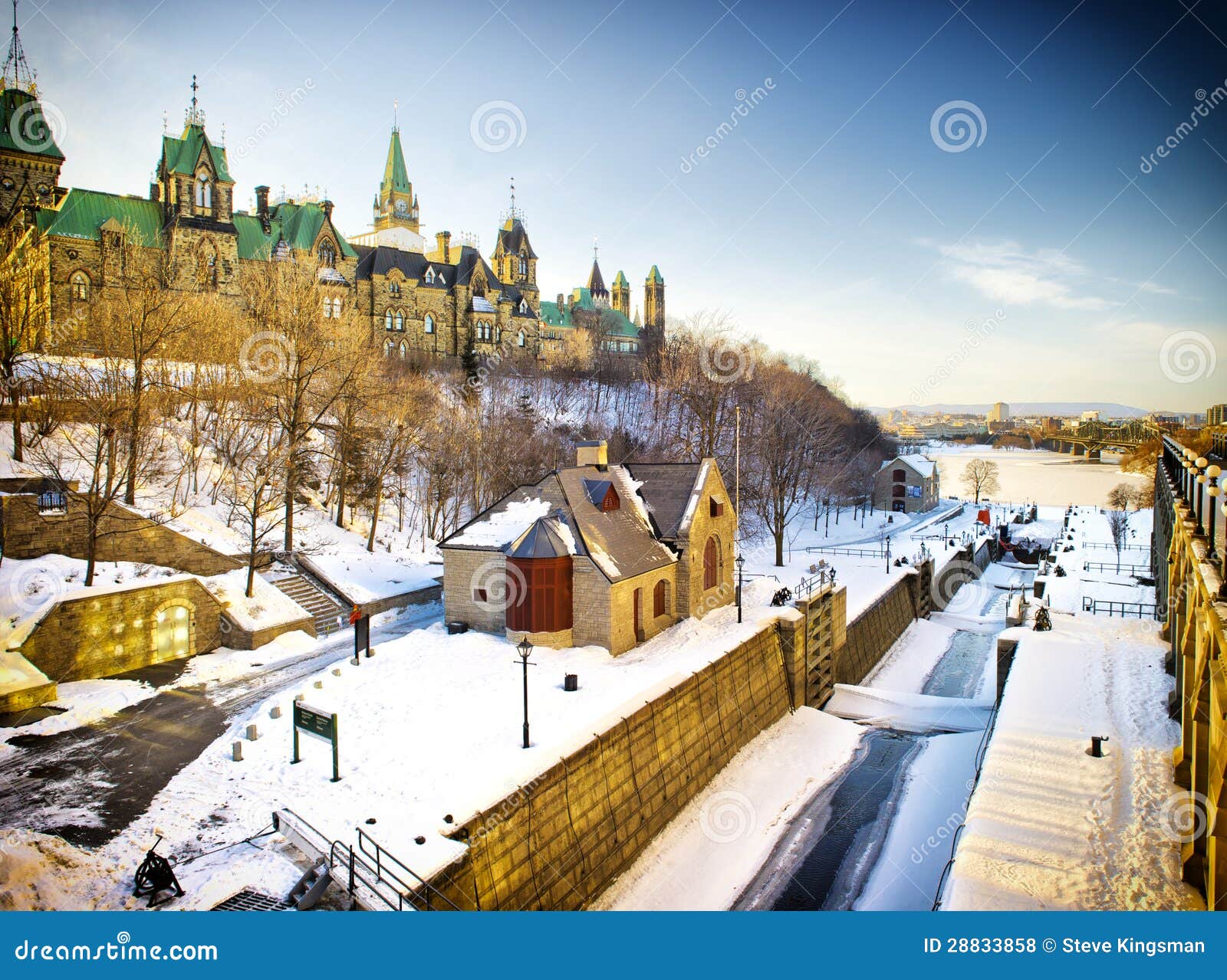 Rideau Canal editorial stock photo. Image of outside - 28833858