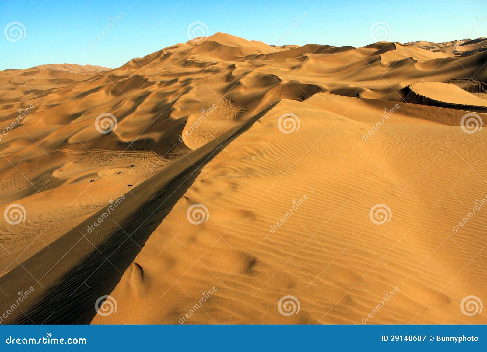 The Ridge of Sand Dune stock image. Image of mountain - 29140607