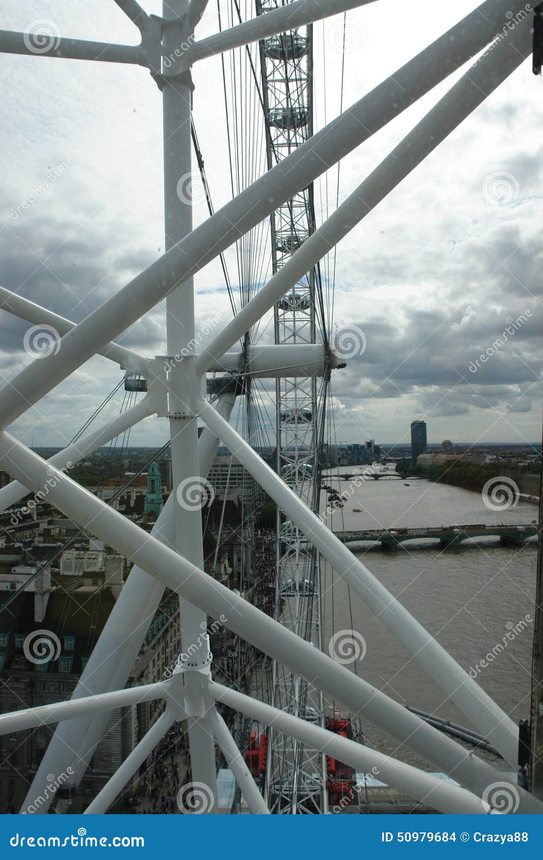 Riding the London Eye editorial stock image. Image of ride - 50979684