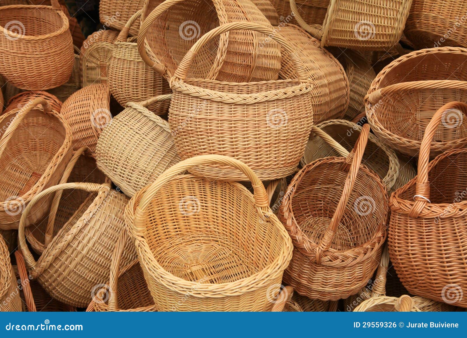 Rieten mand stock foto. Image of markt, volks, traditioneel - 29559326