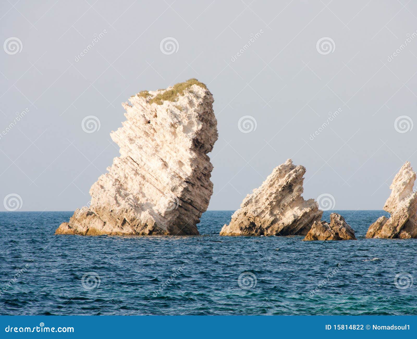 Riffe im Meer stockfoto. Bild von felsen, tropisch, klima - 15814822