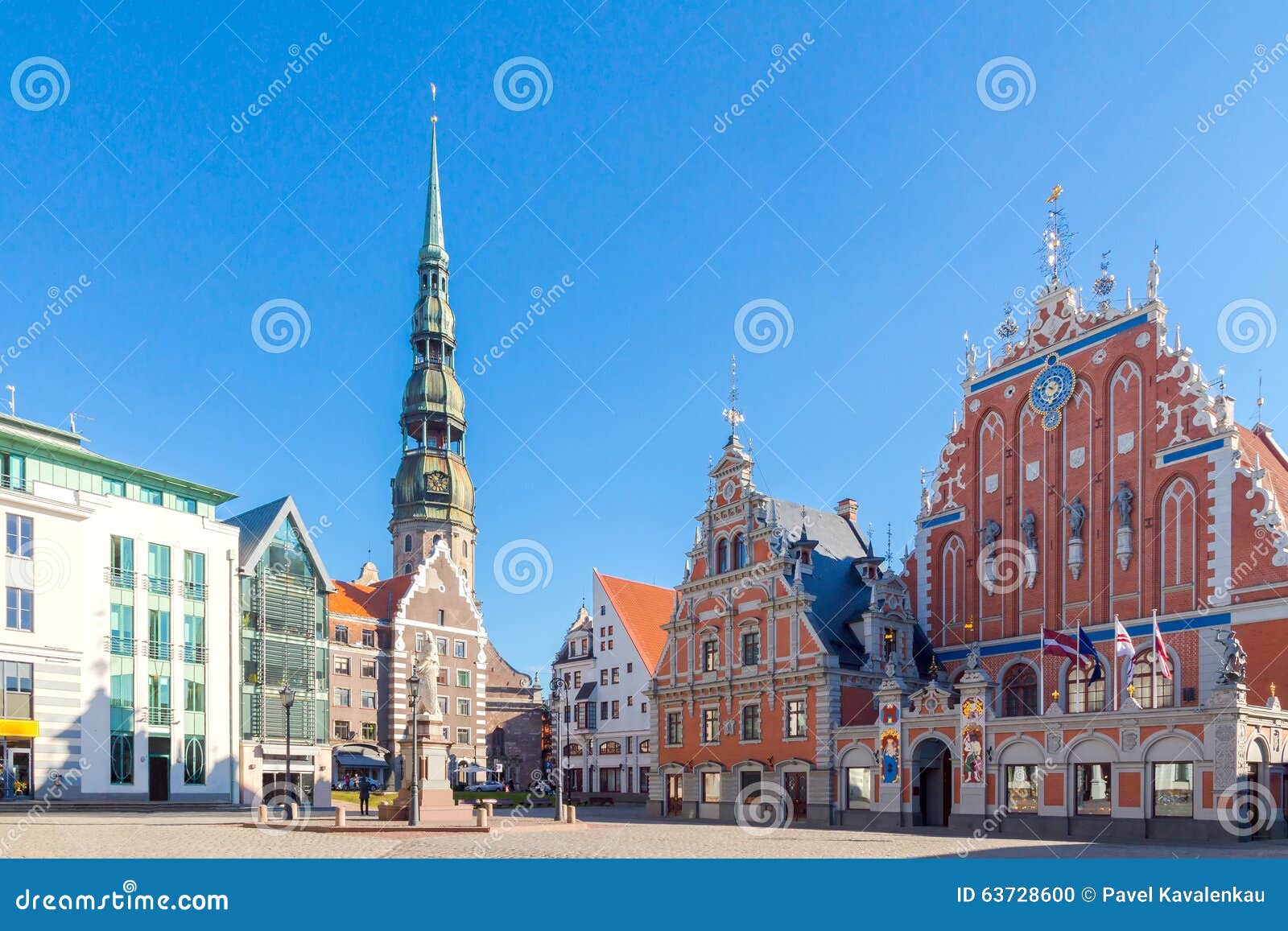 Riga Plaza foto de archivo. Imagen de recorrido, cuadrado - 63728600